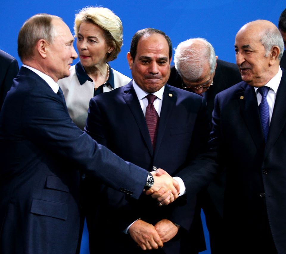 Potential meme format...? | Scrolller