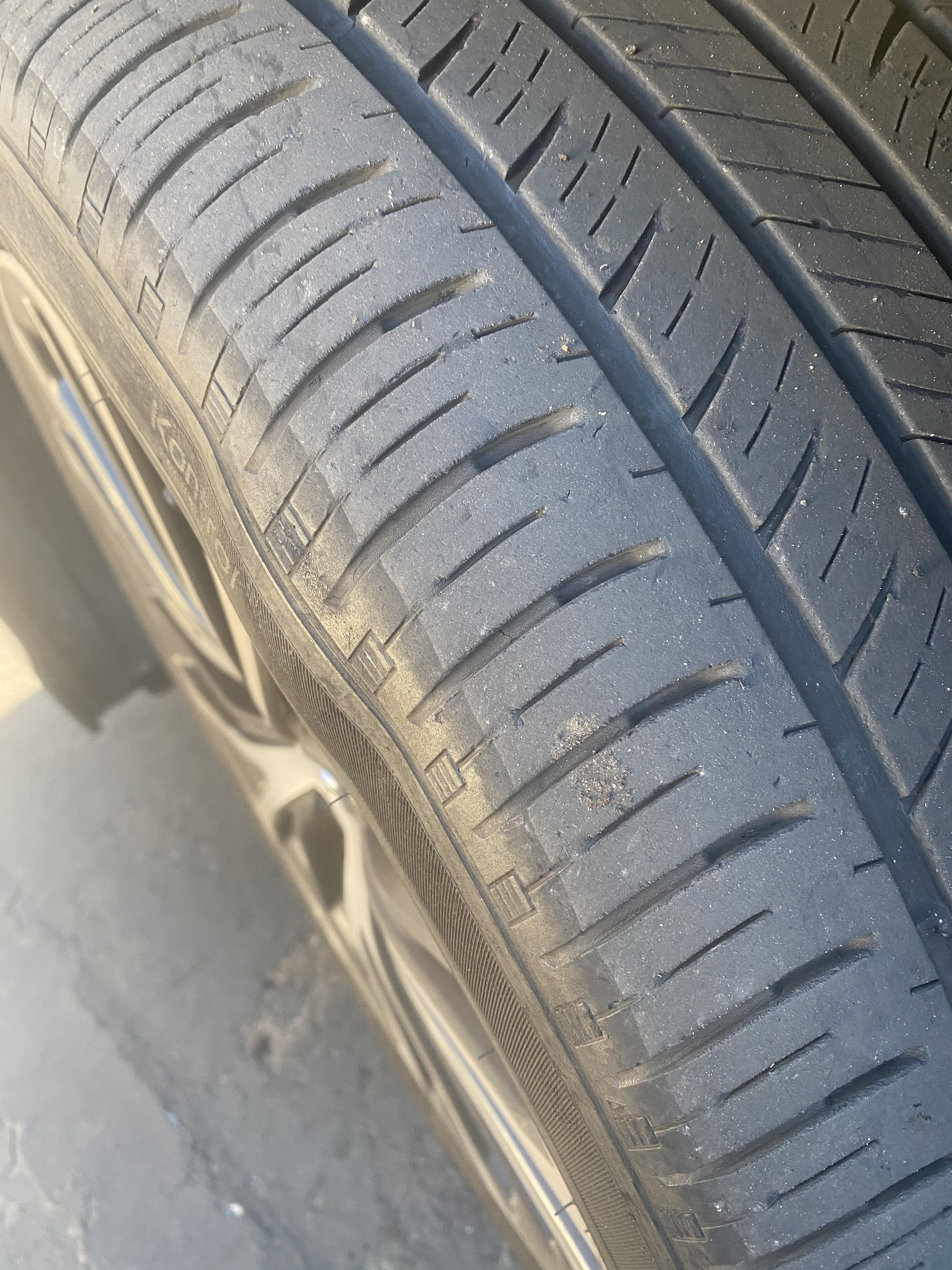 Pothole on the freeway :( | Scrolller