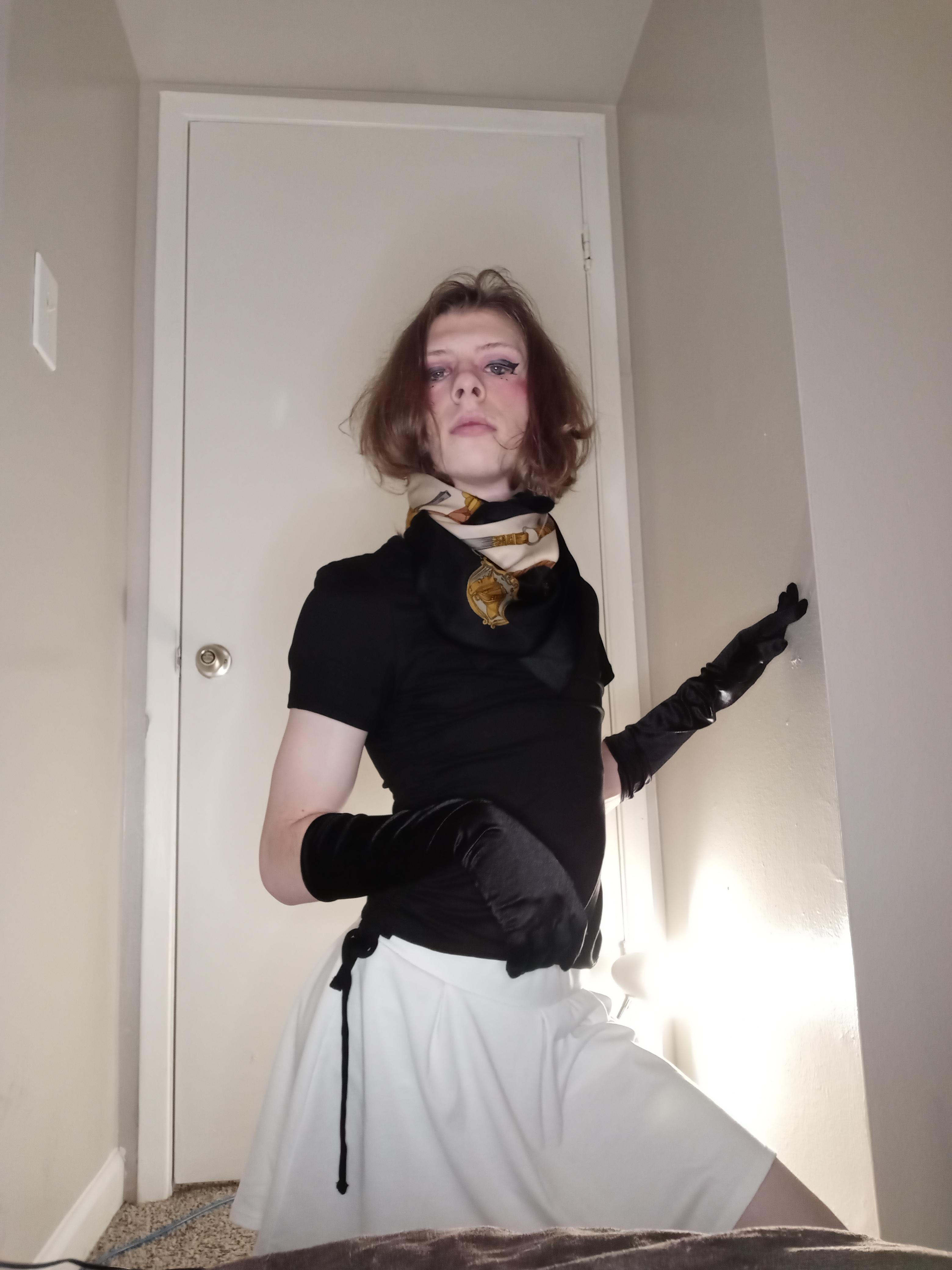 Power stance | Scrolller