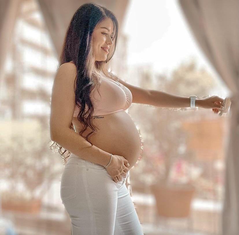 Preñadaita!!!!! | Scrolller