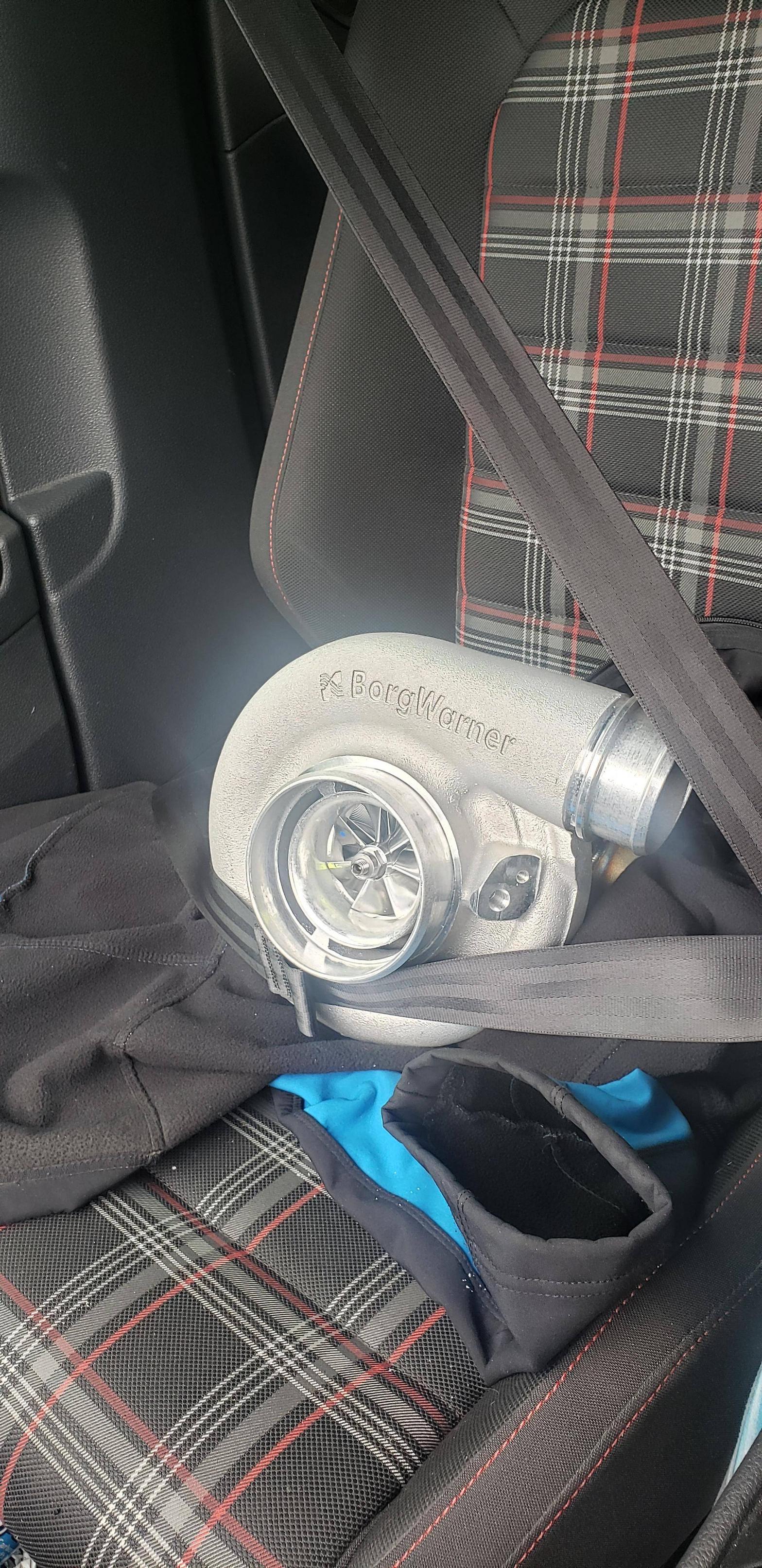 Precious cargo. | Scrolller