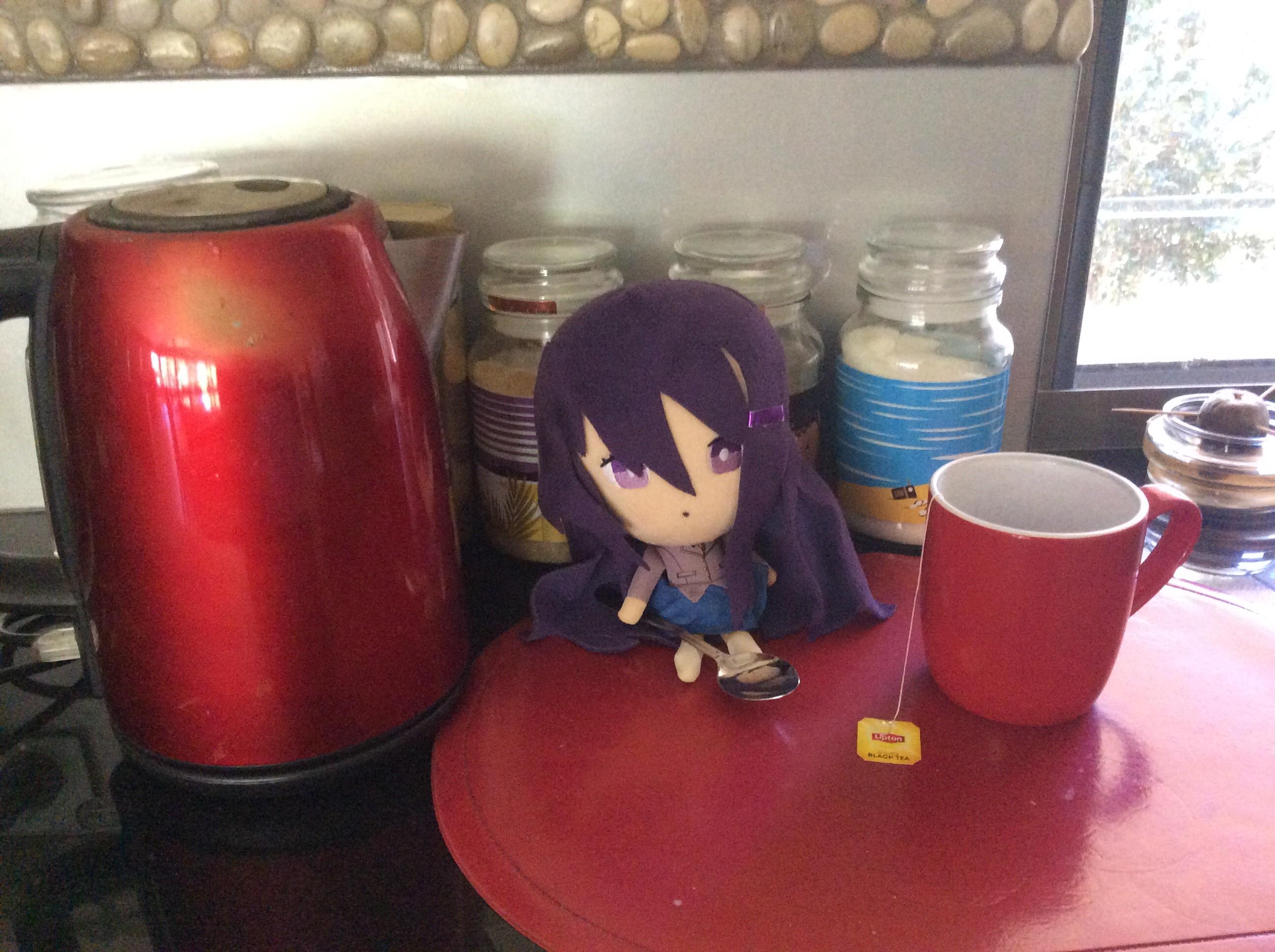 Preparing some tea | Scrolller