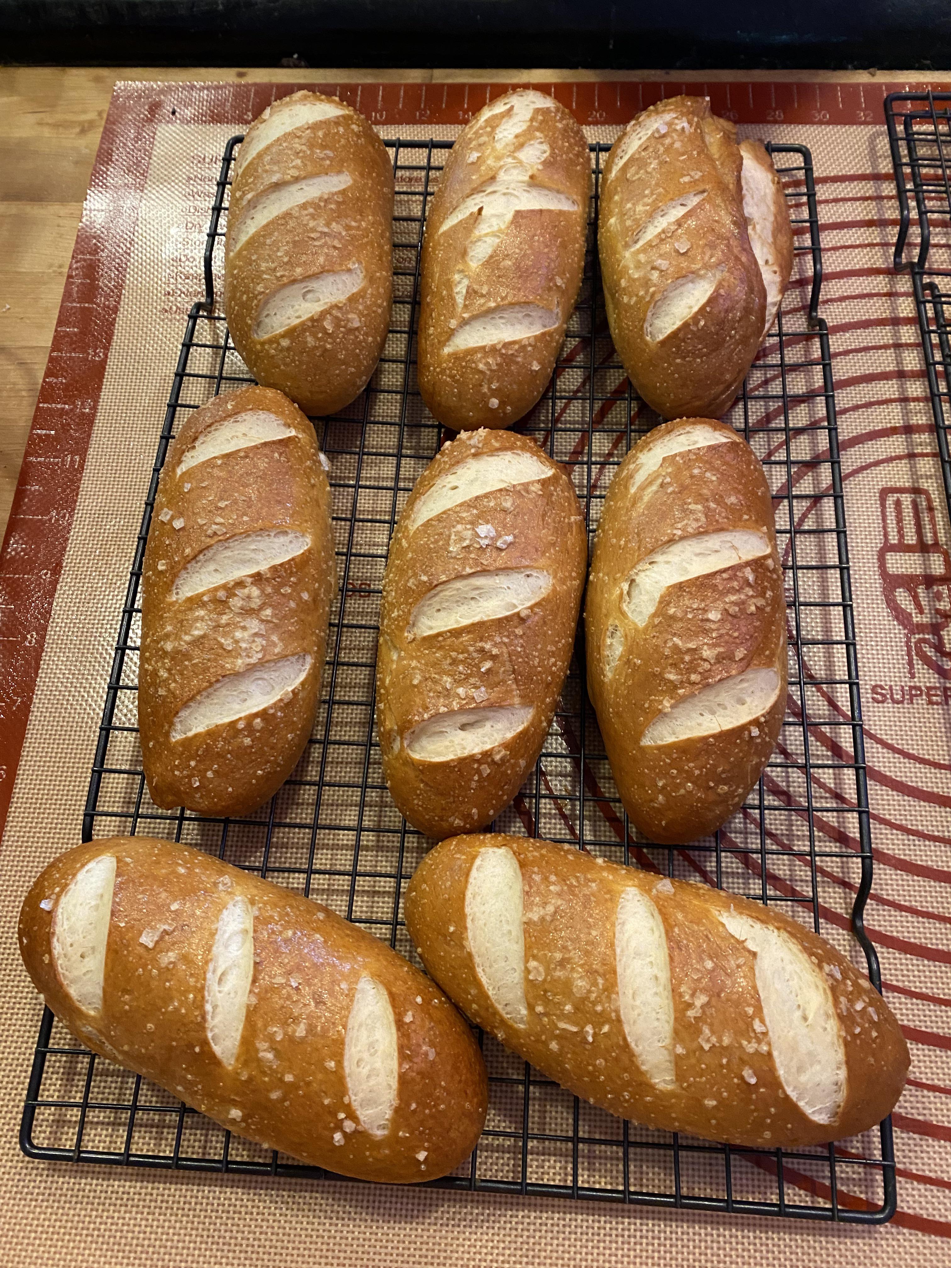 Pretzel buns!!!! | Scrolller