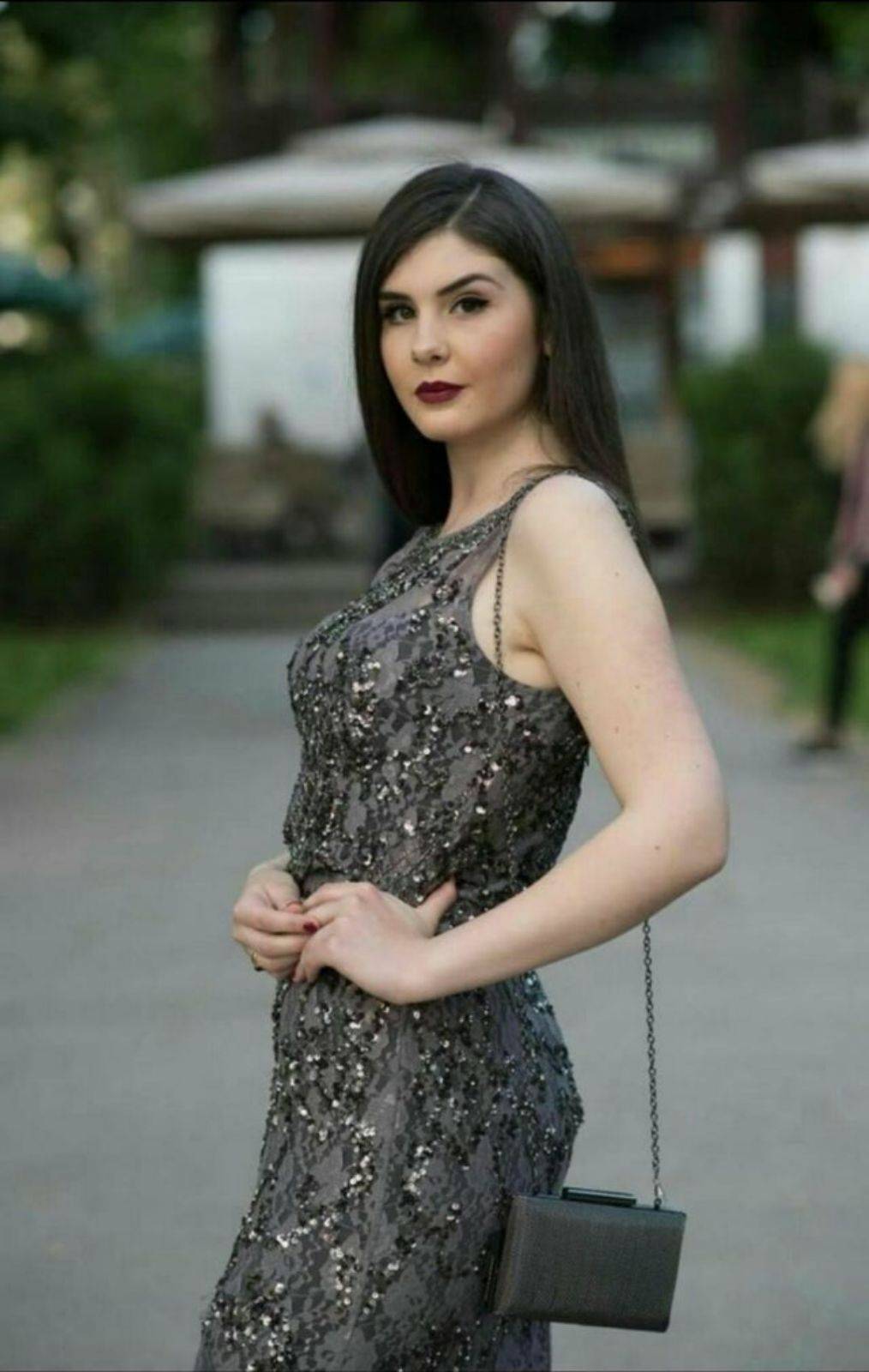 Prom diva | Scrolller