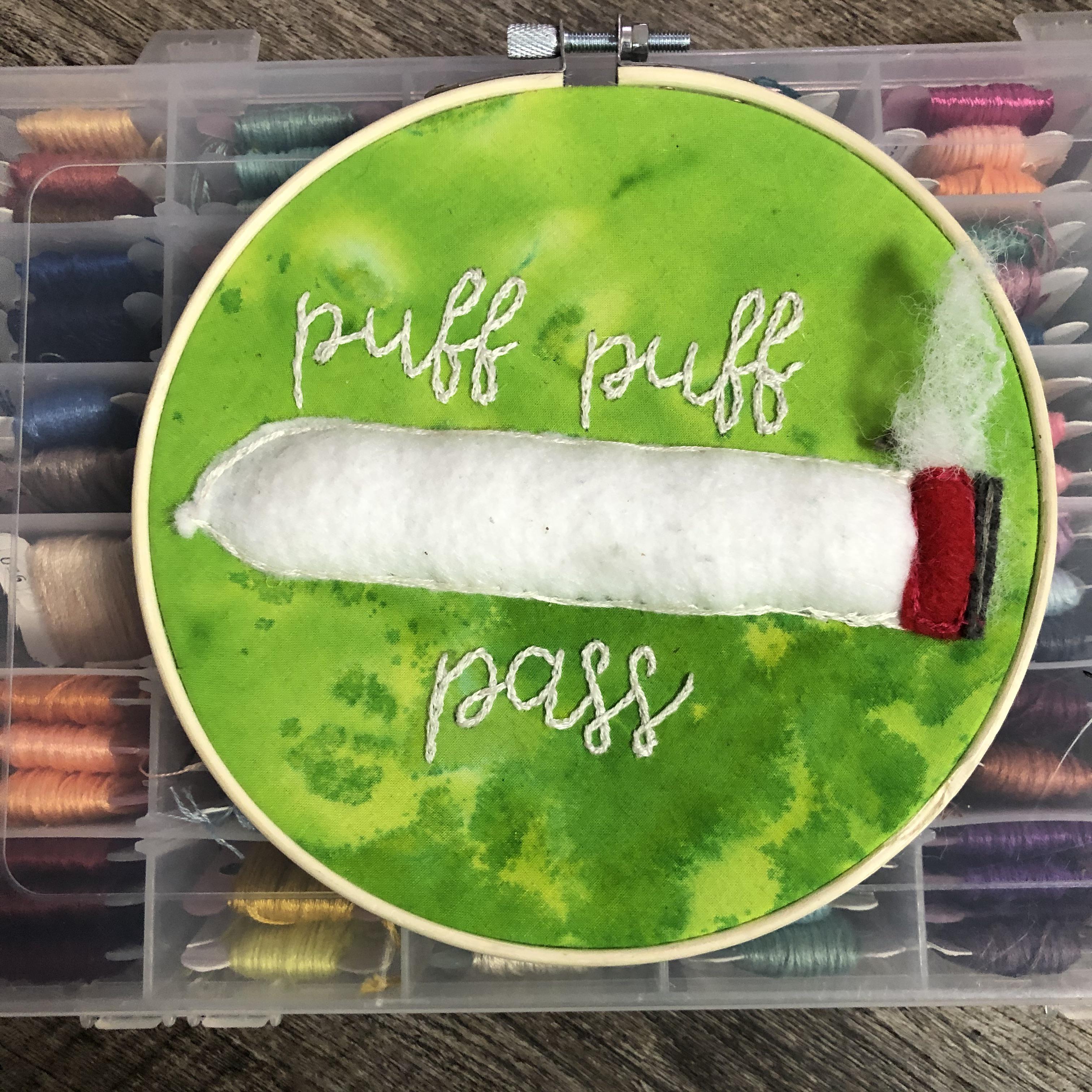 Puff puff pass 💚🧵 | Scrolller