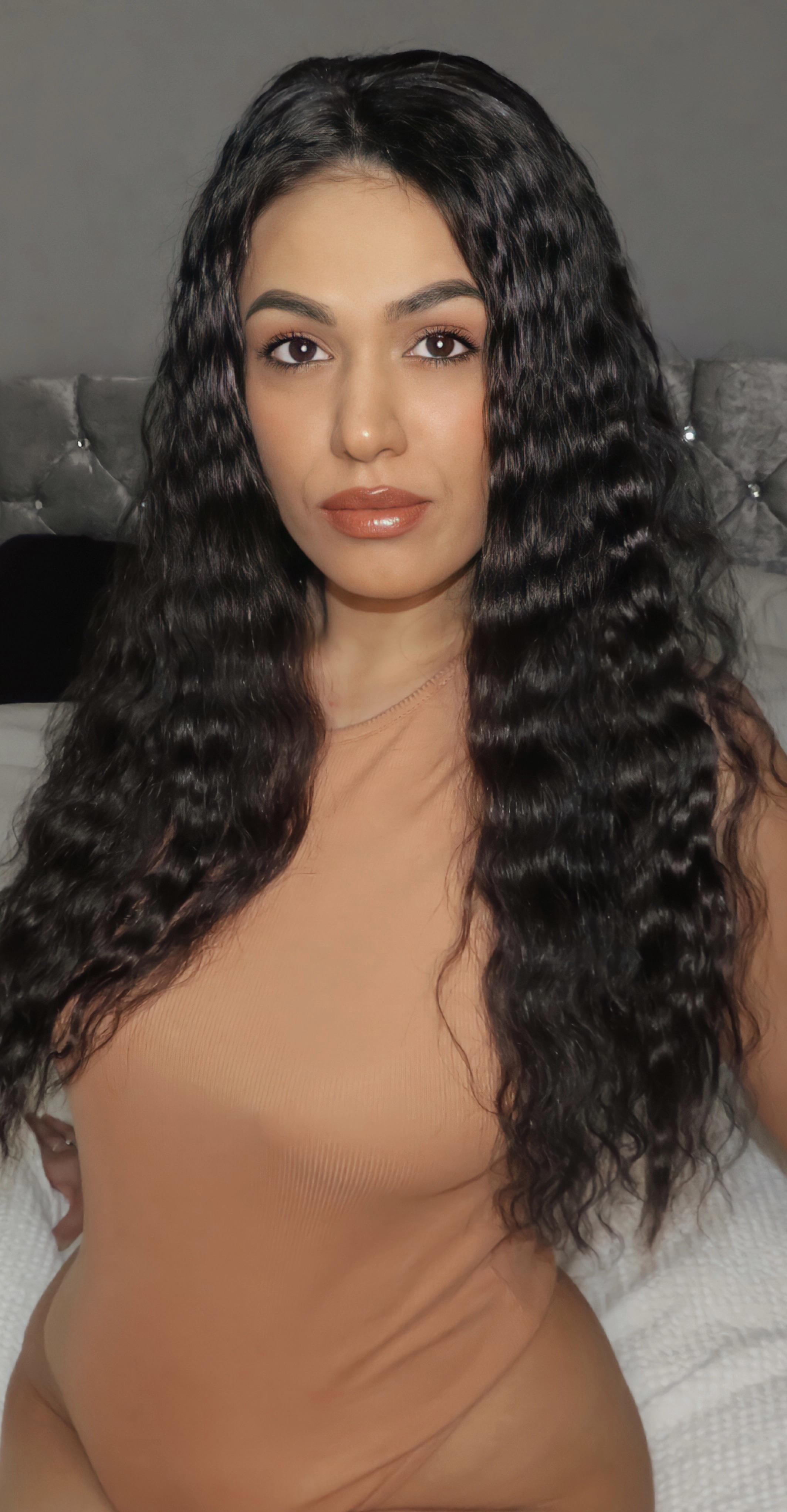 Pull on my hair | Scrolller