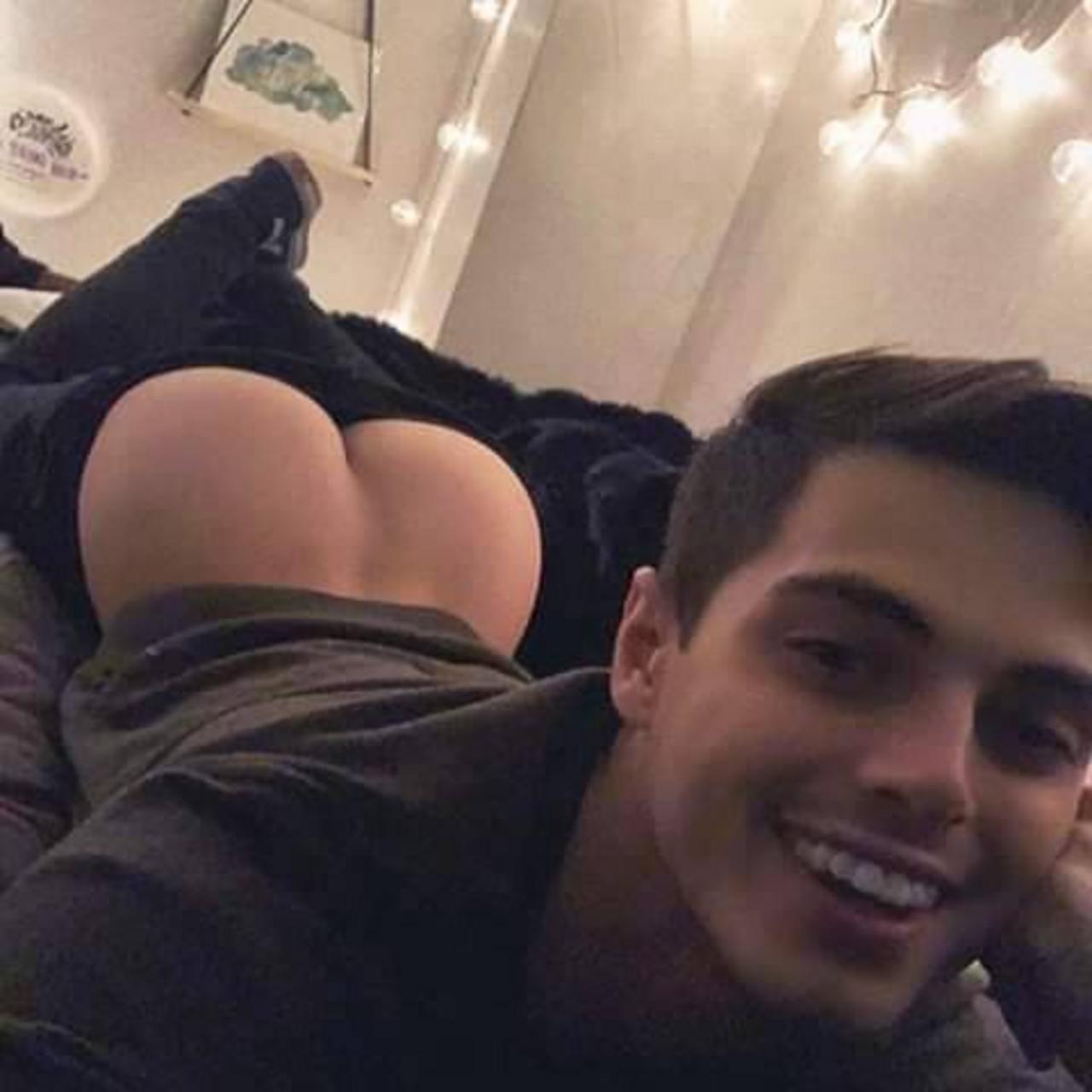 Pulling Down The Sweatpants | Scrolller