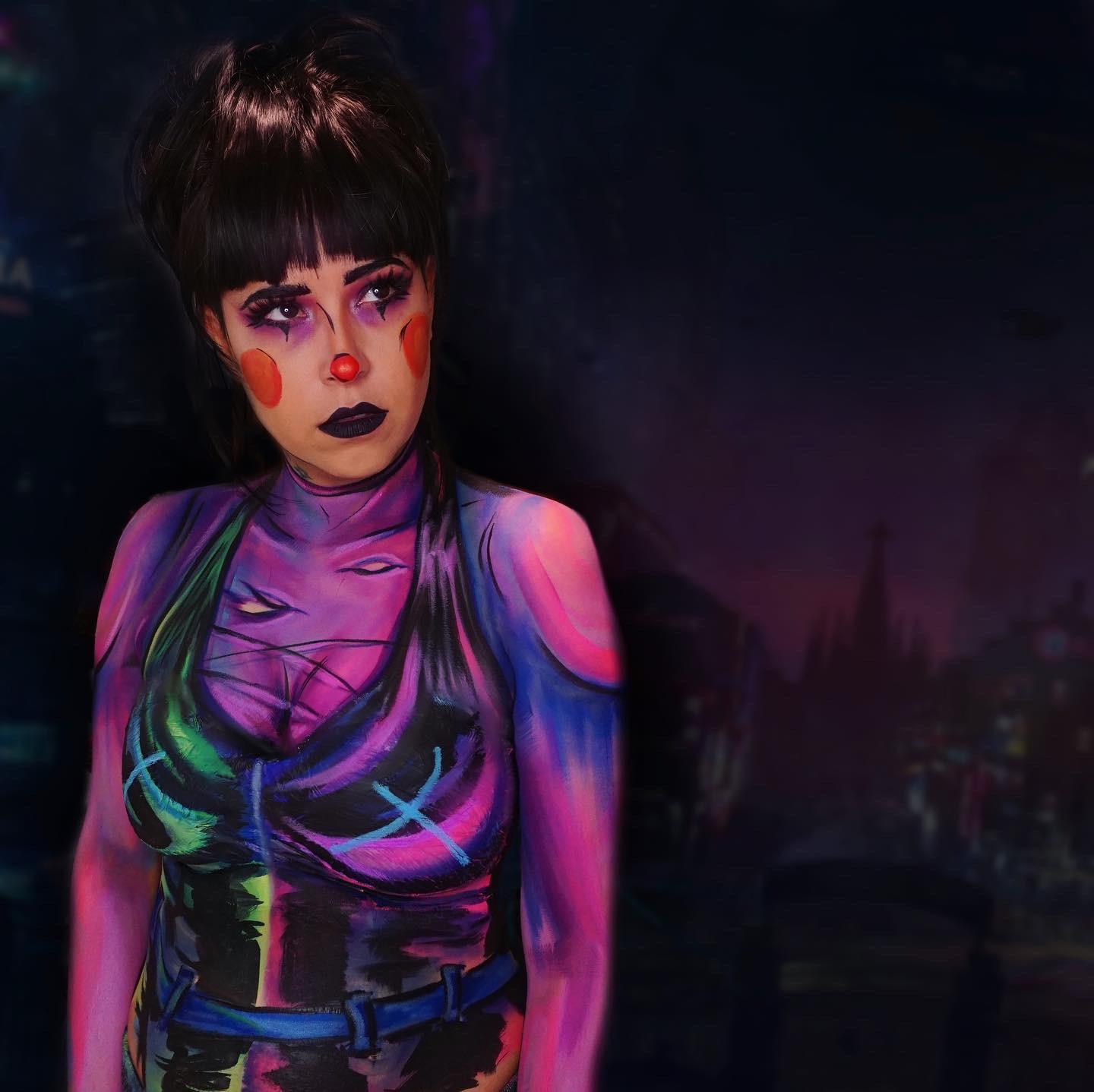 Punchline bodypaint! | Scrolller