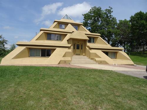 Pyramid House | Scrolller