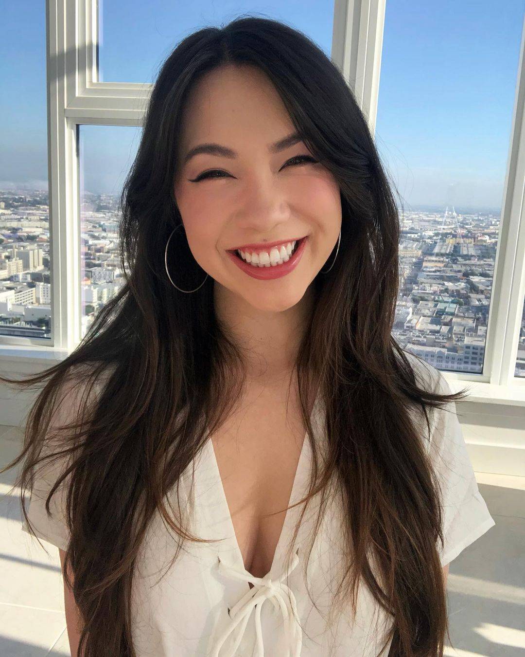 QuarterJade | Scrolller