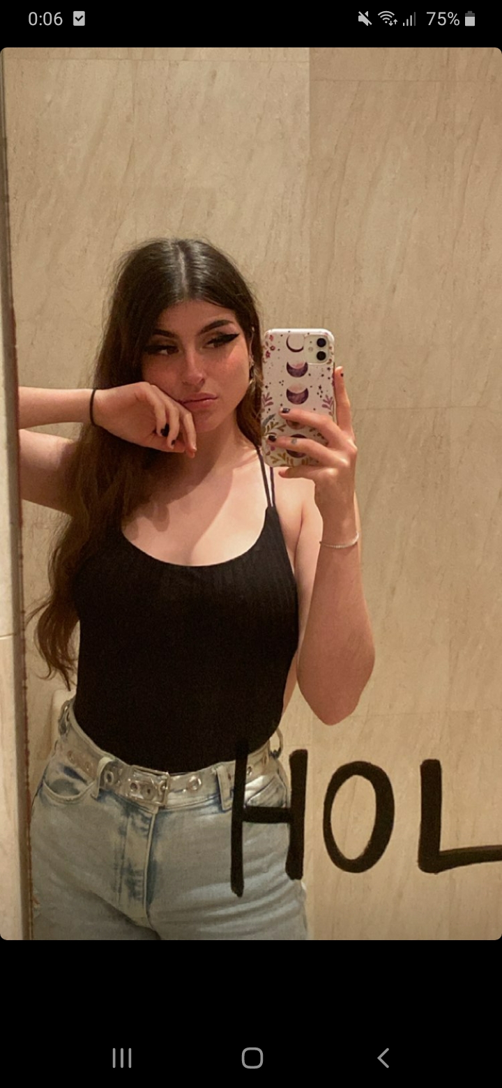 Que rica zorrita🤤 | Scrolller