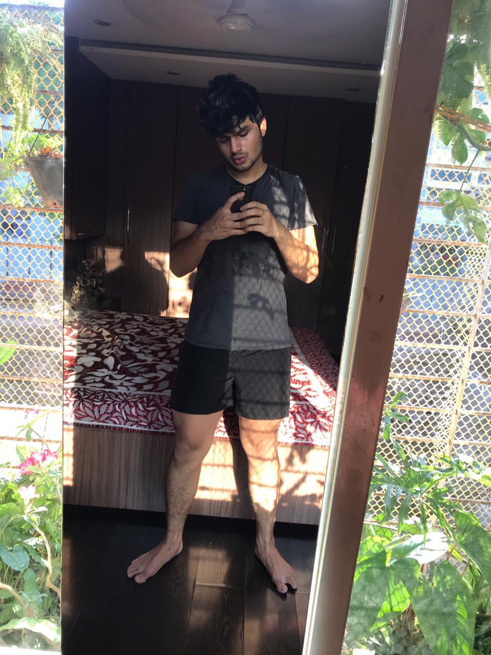 Queer and full of existential fear. 24 Mumbai | Scrolller