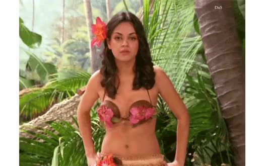 Quick adjustment [gif] | Scrolller