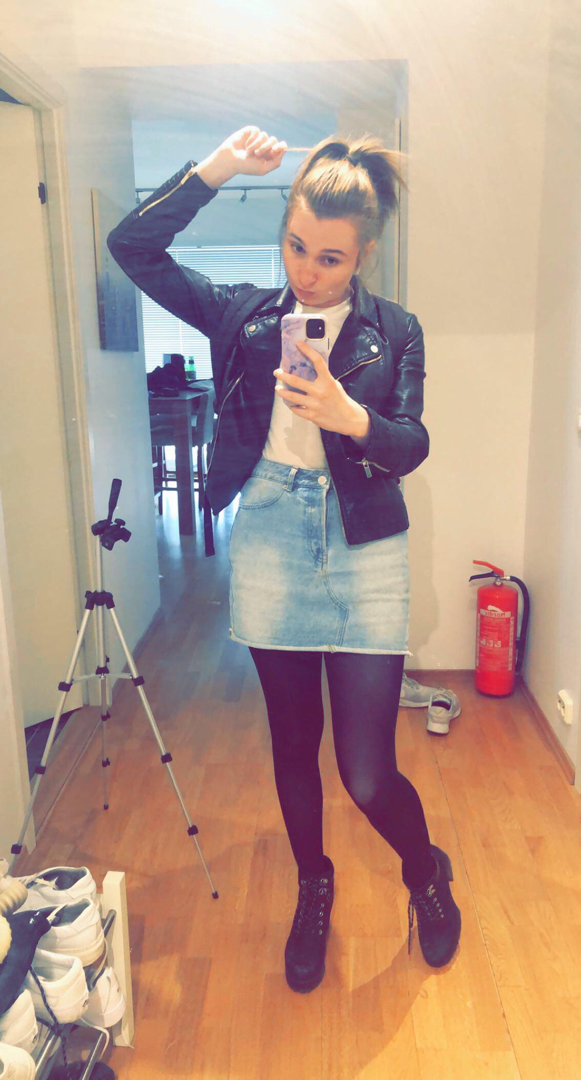 Quick picture before I go outside | Scrolller