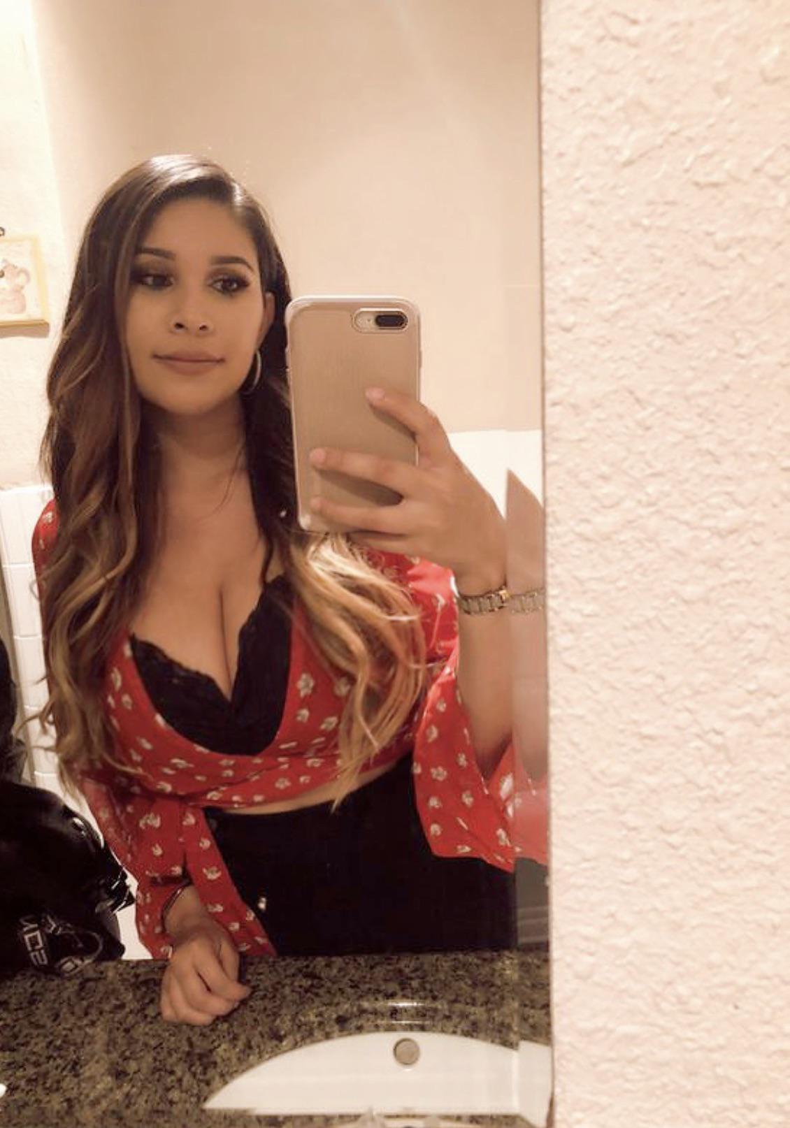 Quick selfie ️ | Scrolller