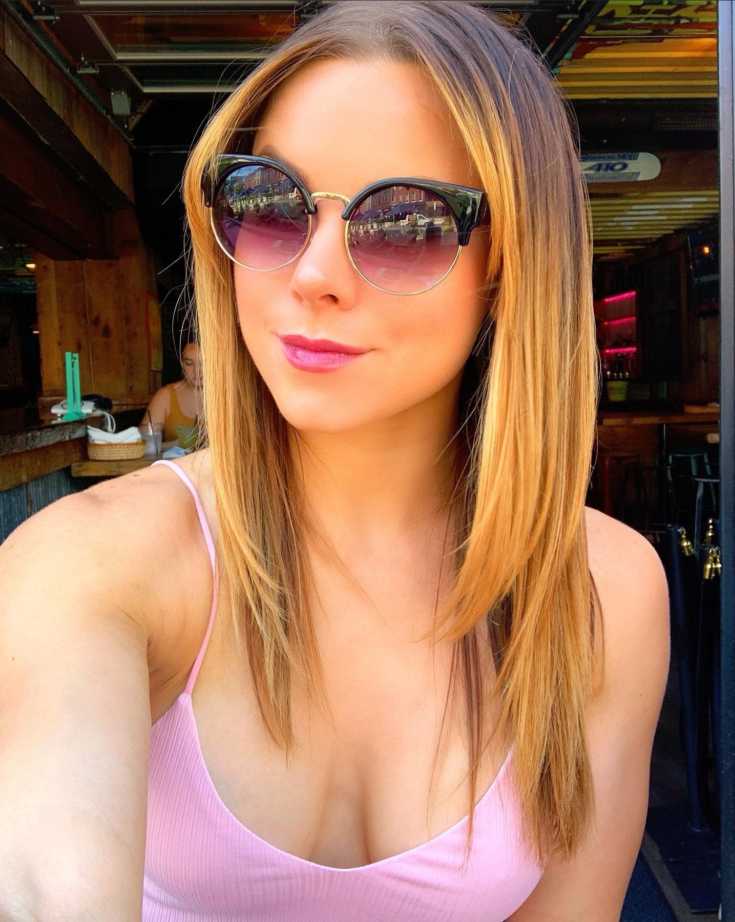 Quinn McKay | Scrolller