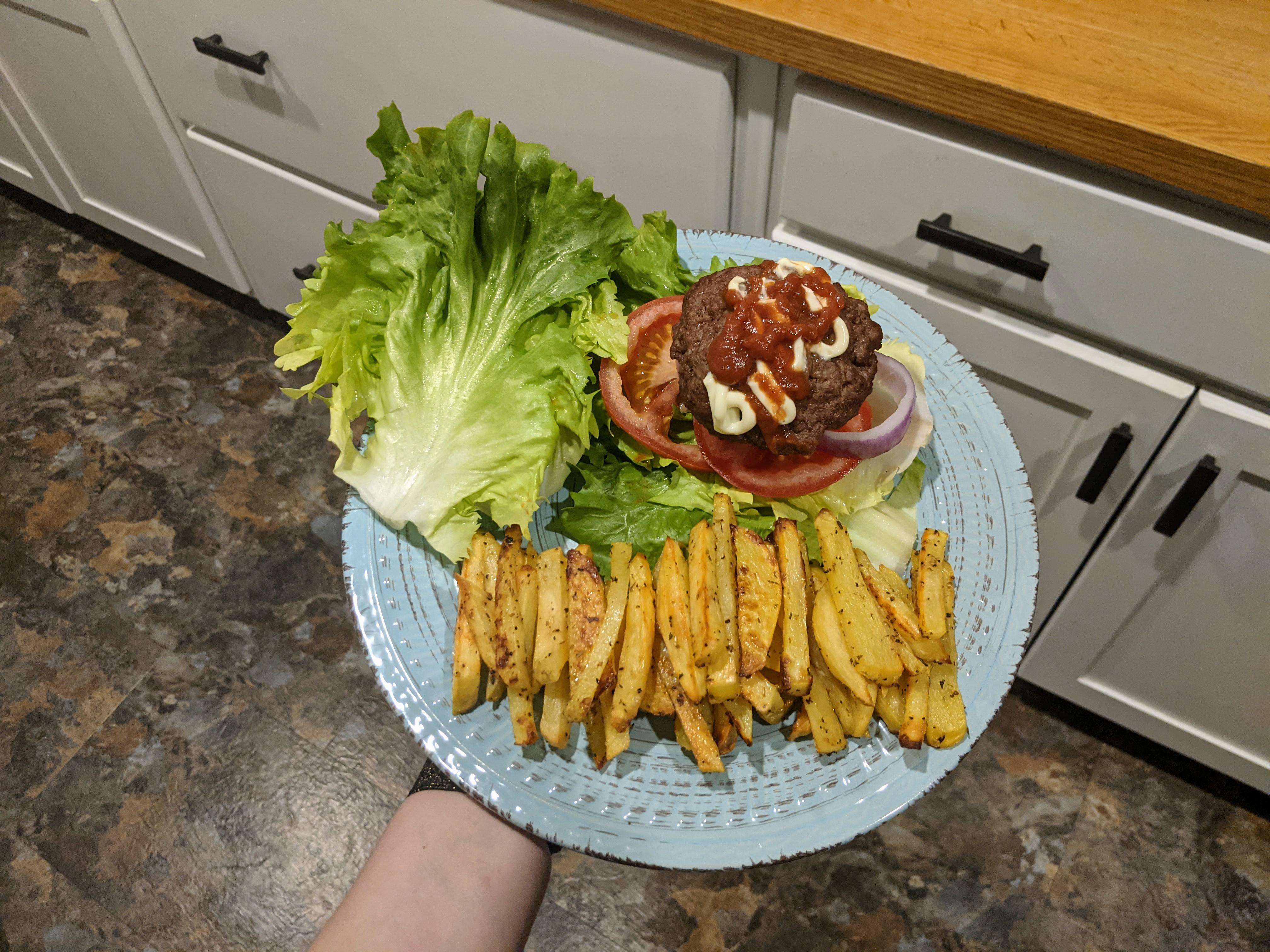 R3D18 Burger Night | Scrolller