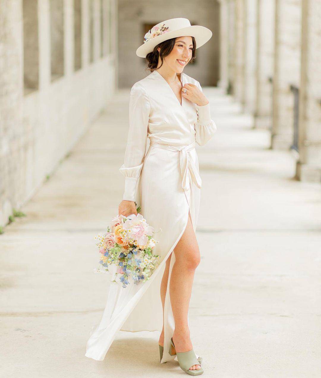 Rachel looking gorgeous on her wedding day | Scrolller