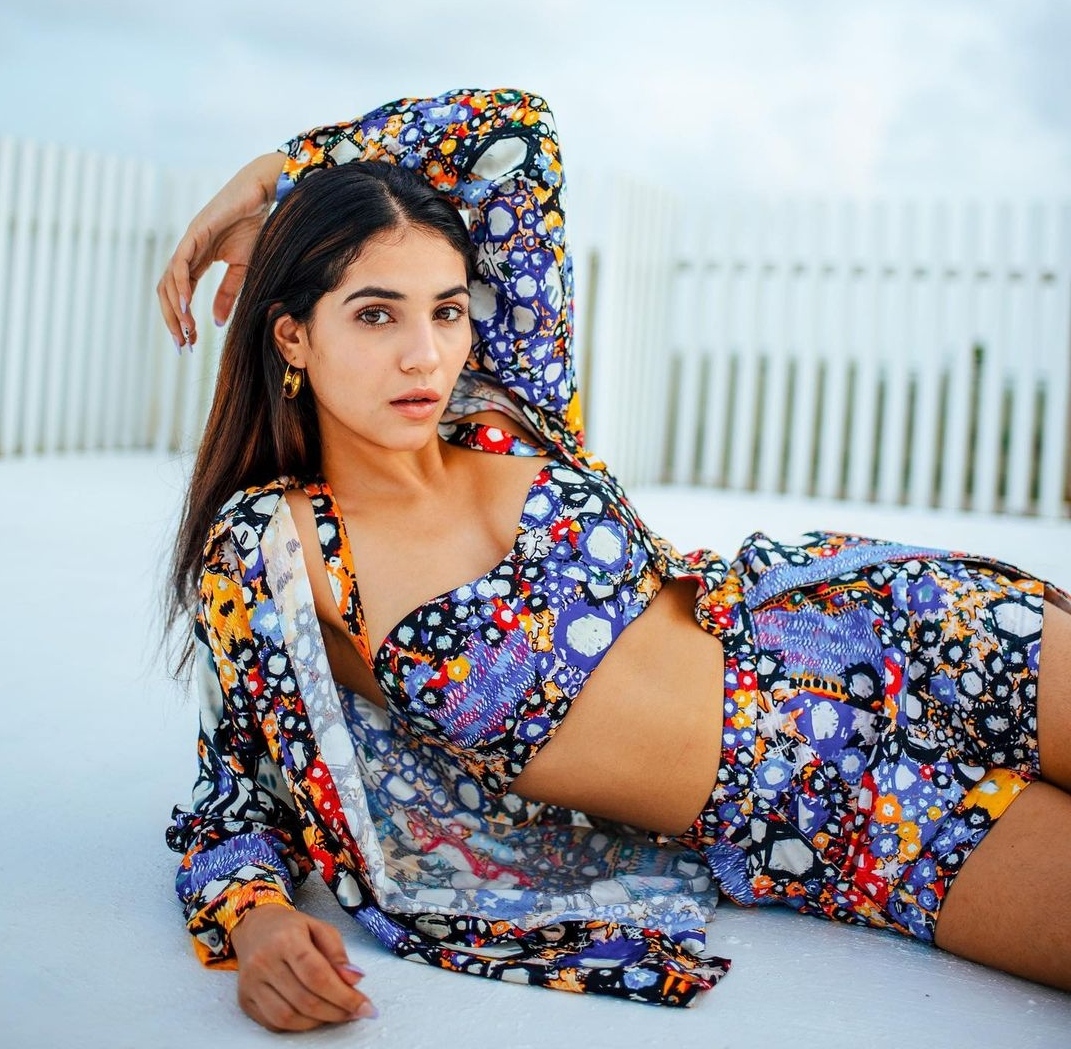 Radhika Seth | Scrolller