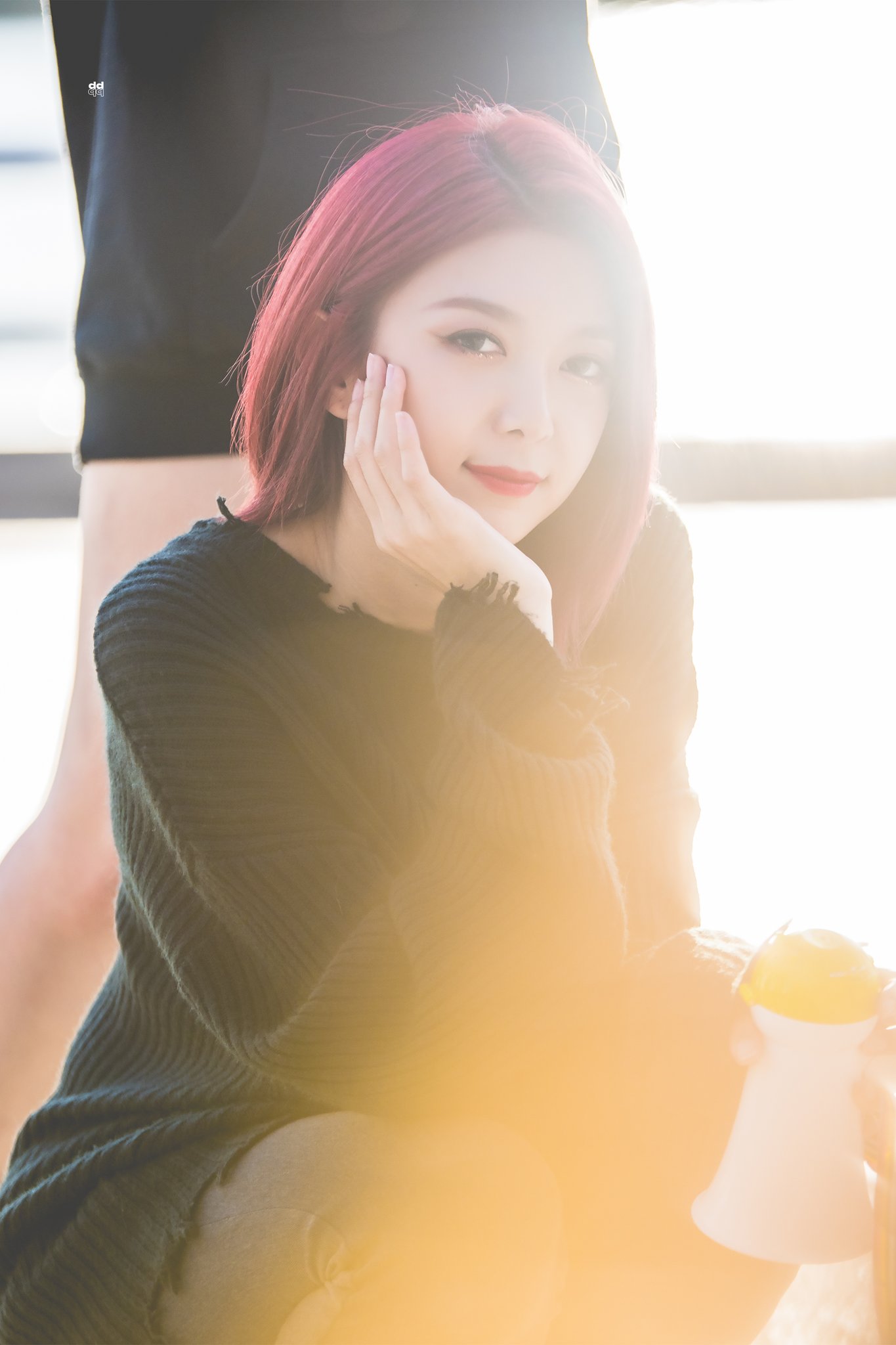 Radiant Dami | Scrolller