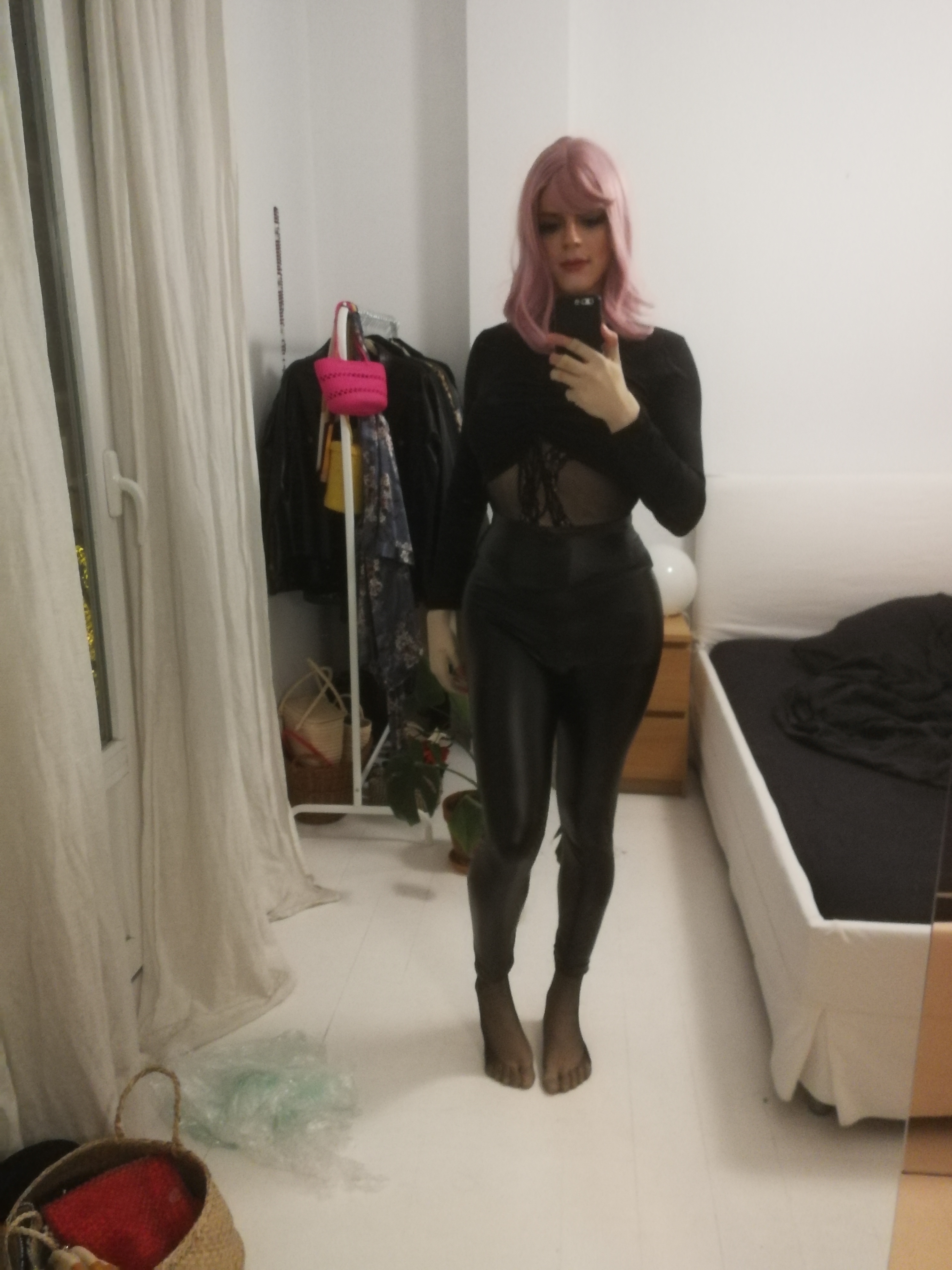 Random outfit | Scrolller