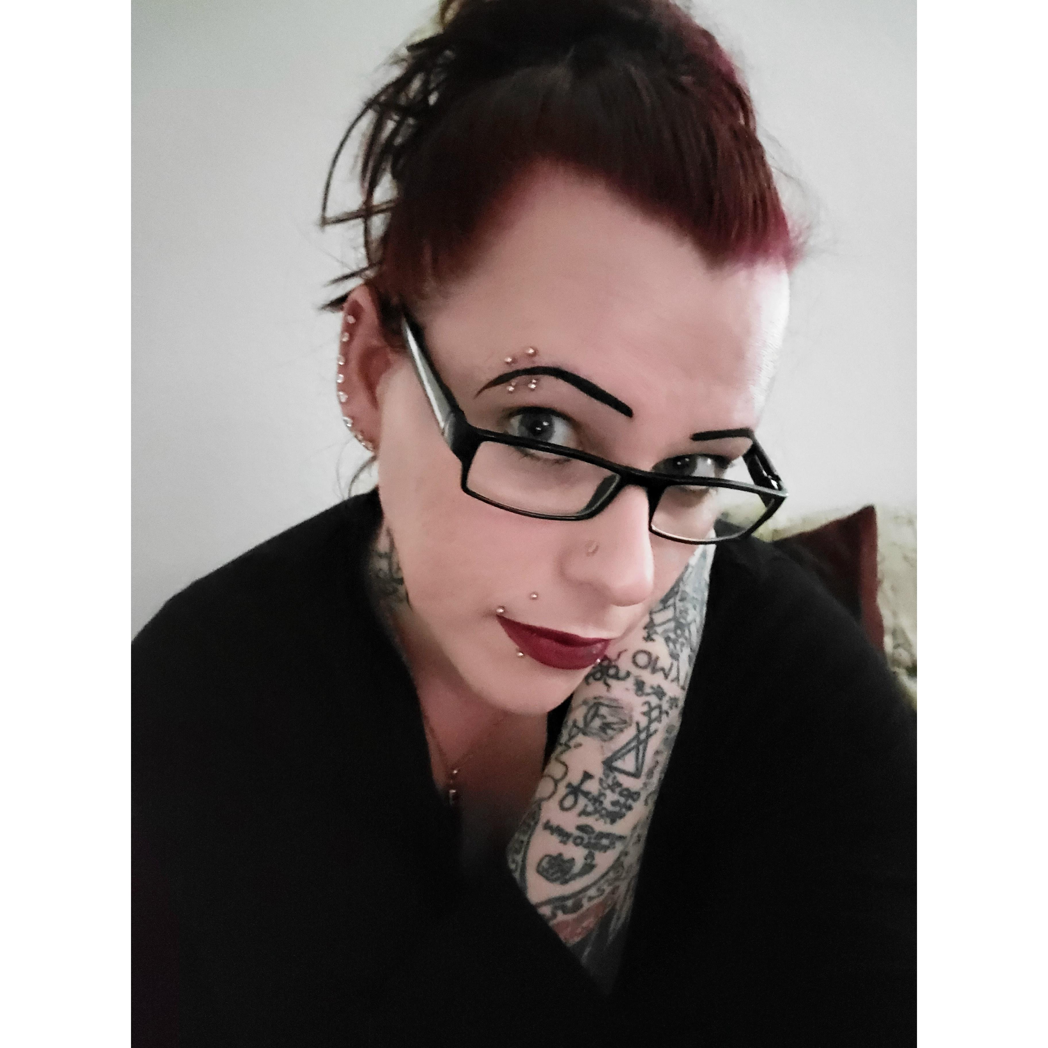 Random Selfie | Scrolller