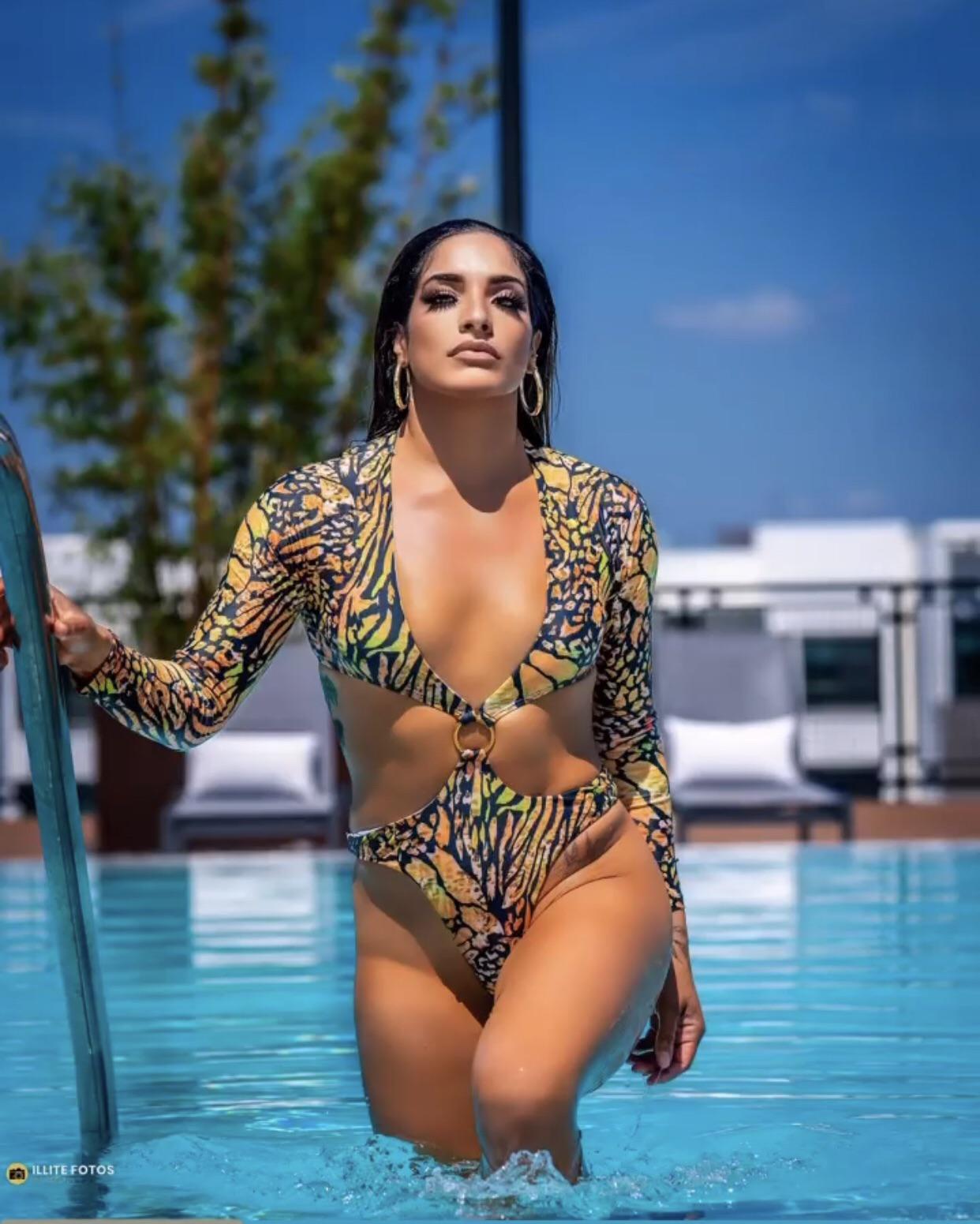 Raquel Gonzalez | Scrolller