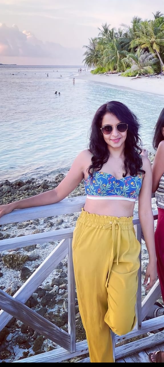 Rate her and guess her age? | Scrolller