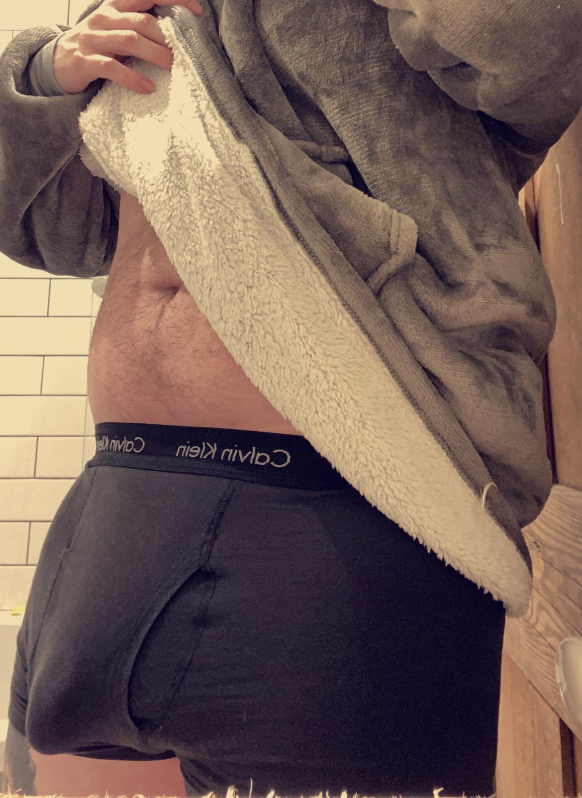 Rate My Bulge Scrolller