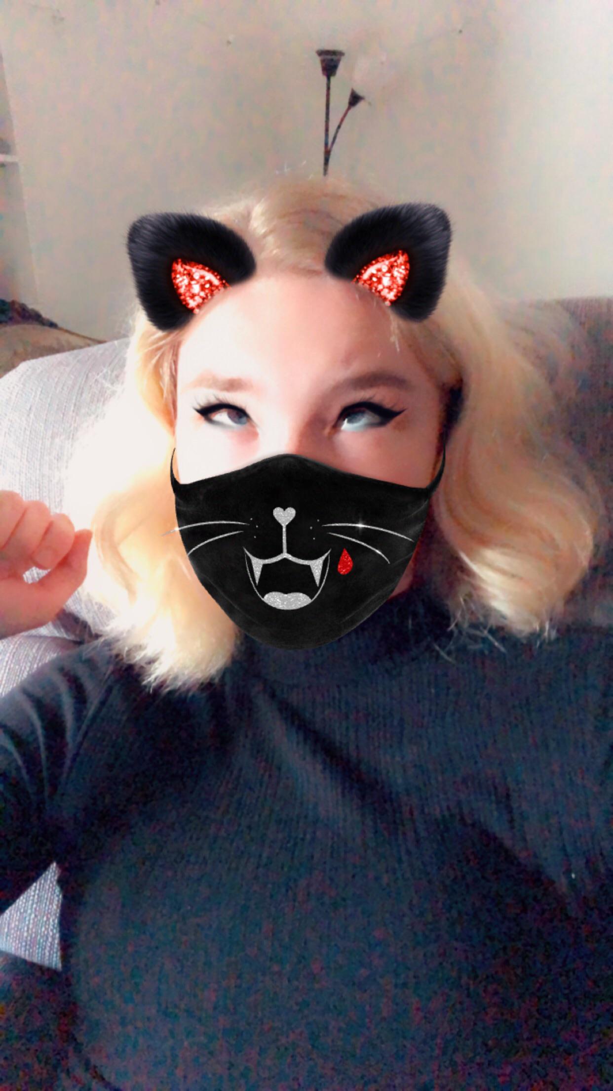 Wut r u doing that cause this face | Scrolller