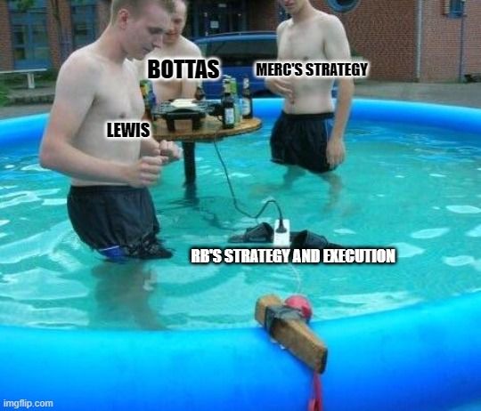 RB'S BIG BRAIN MOVES | Scrolller