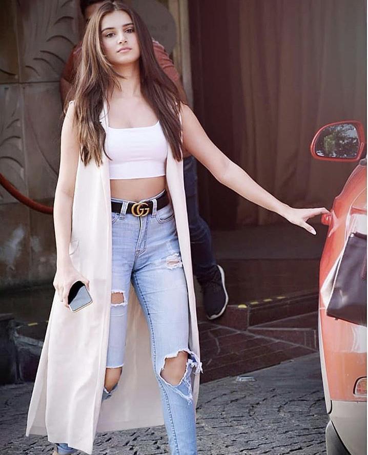 Real Chic | Scrolller