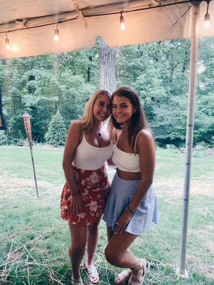 Real smile, forced smile | Scrolller