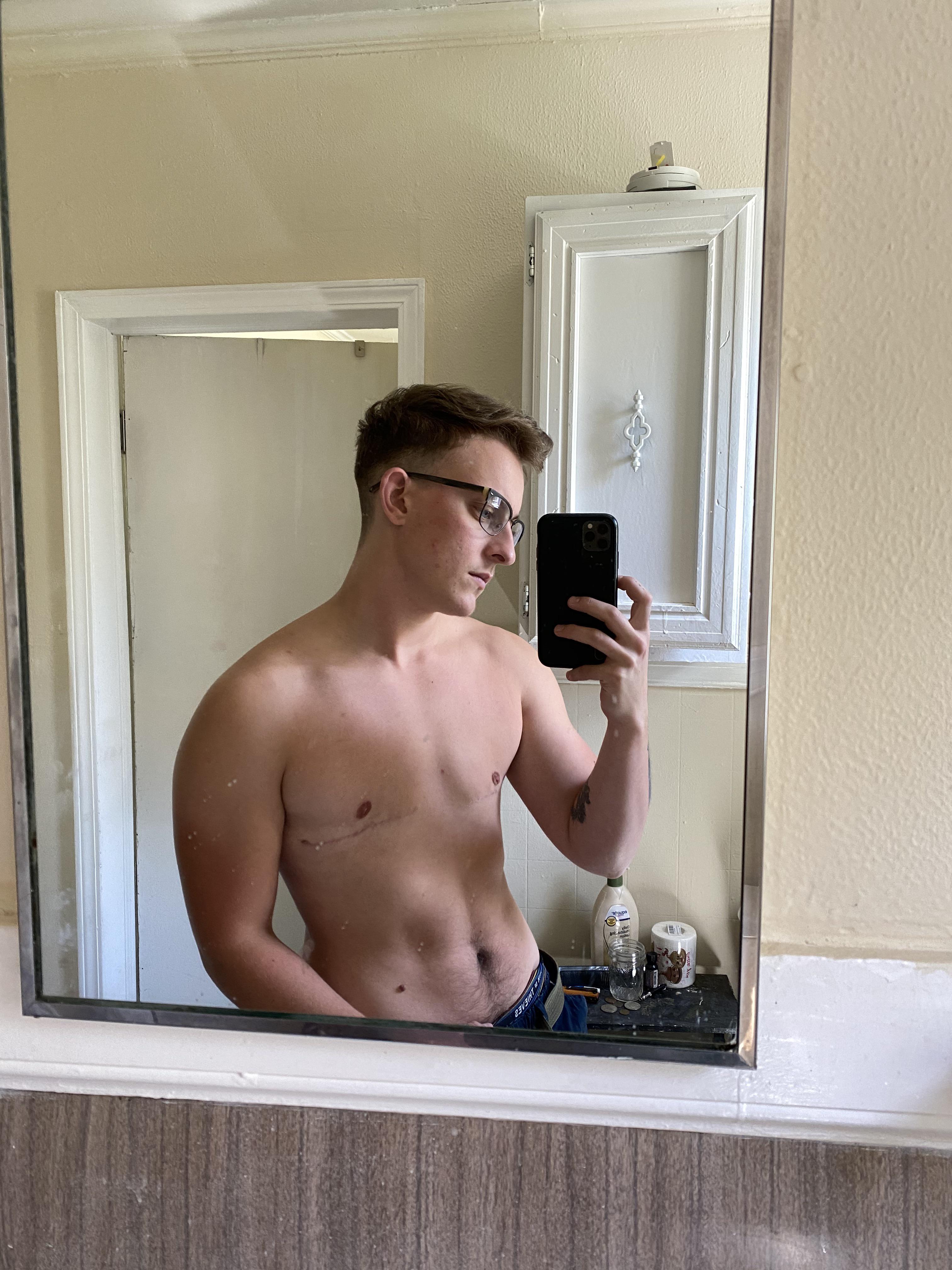 Really dig this haircut :) | Scrolller