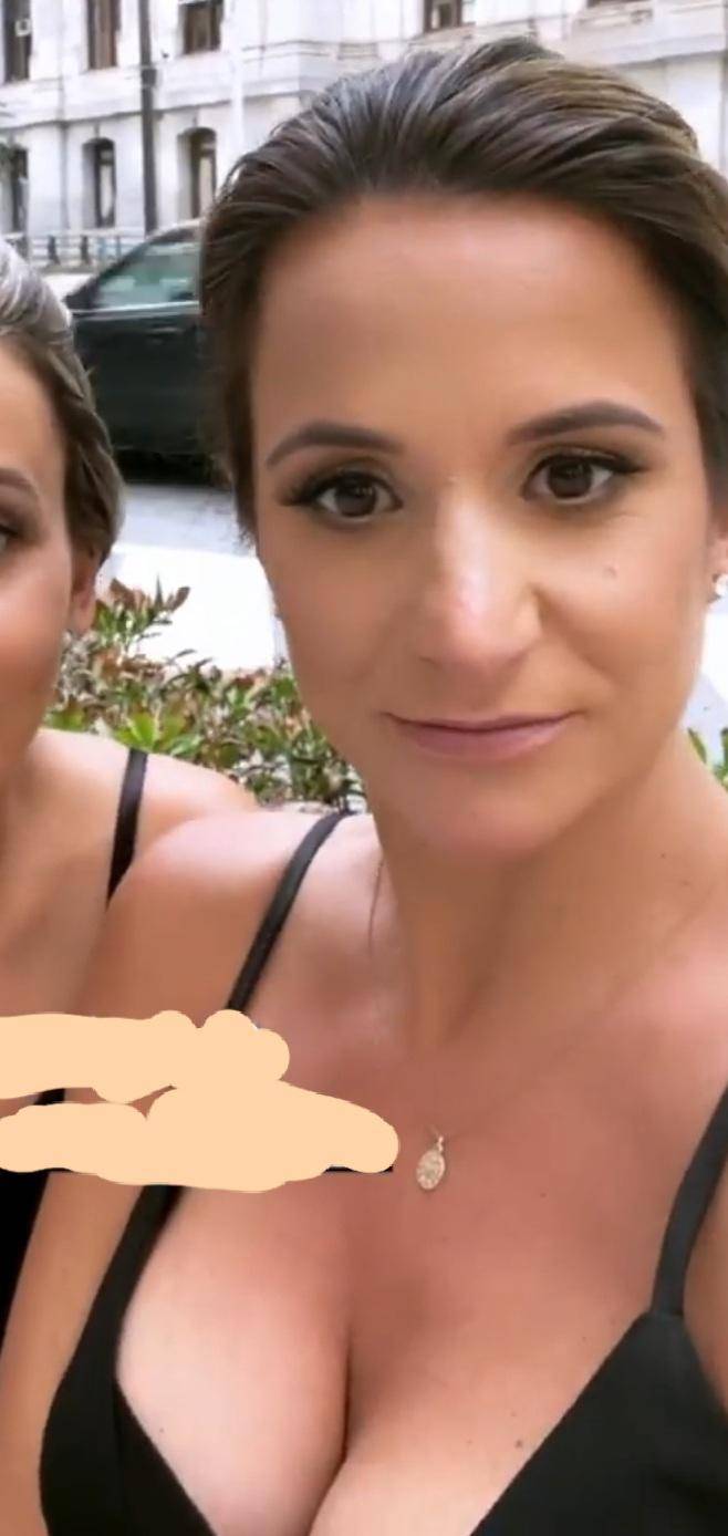 Really need more cleavage from Dianna Russini. | Scrolller