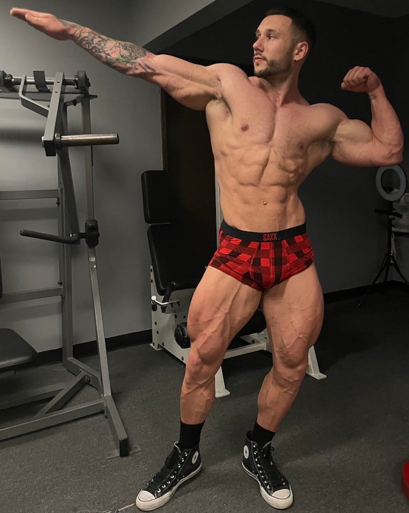 Red & Black Bulge | Scrolller