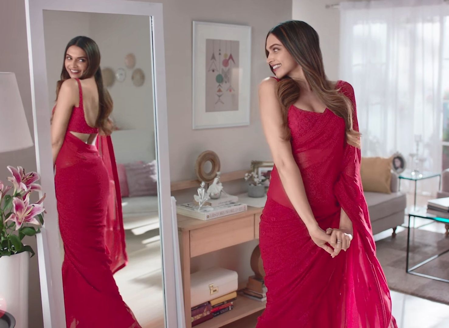 Red Hot Deepika Padukone Adoring Herself in Mirror | Scrolller