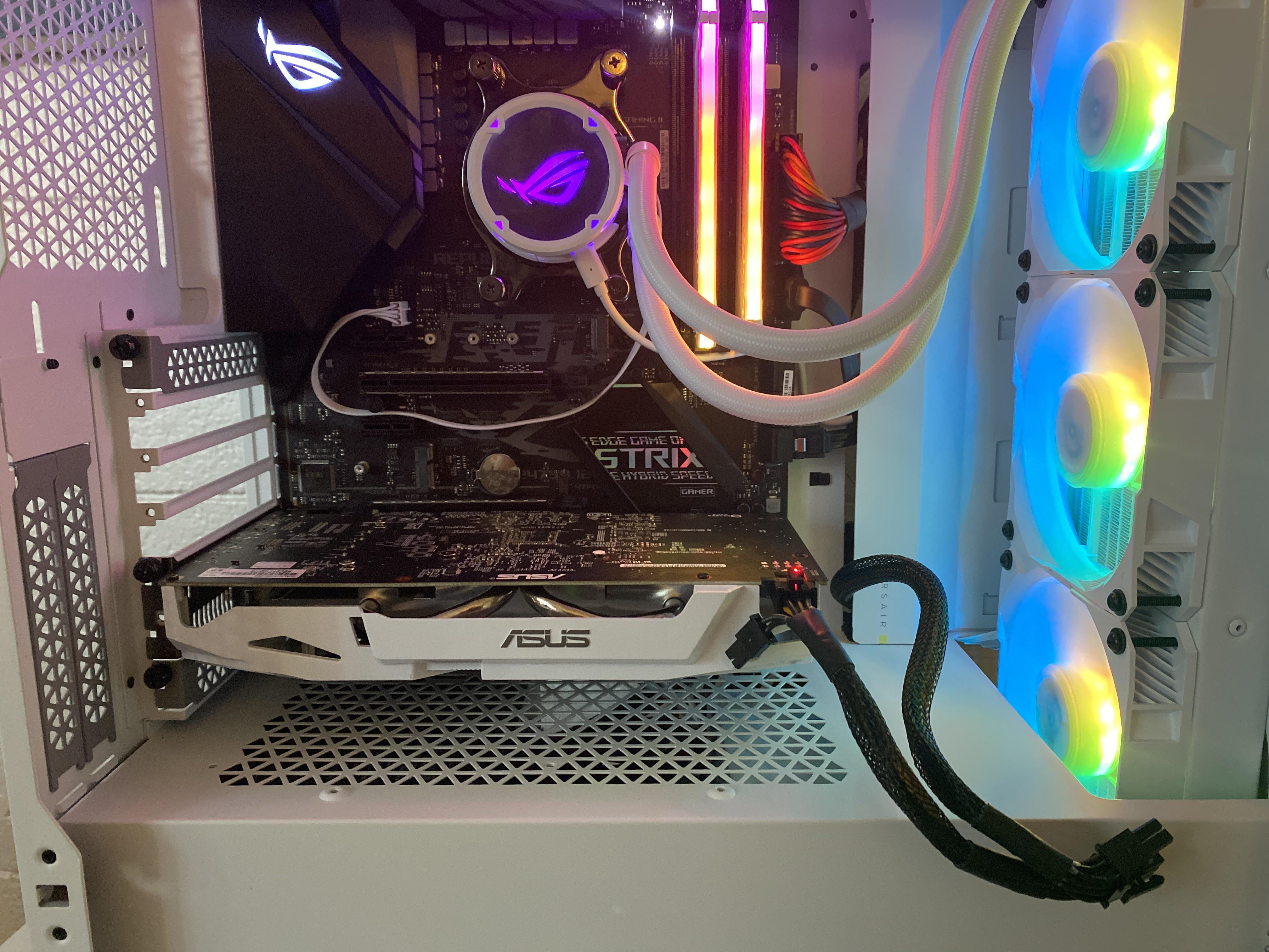 Red light on GPU when connected says power down and insert PCIe | Scrolller