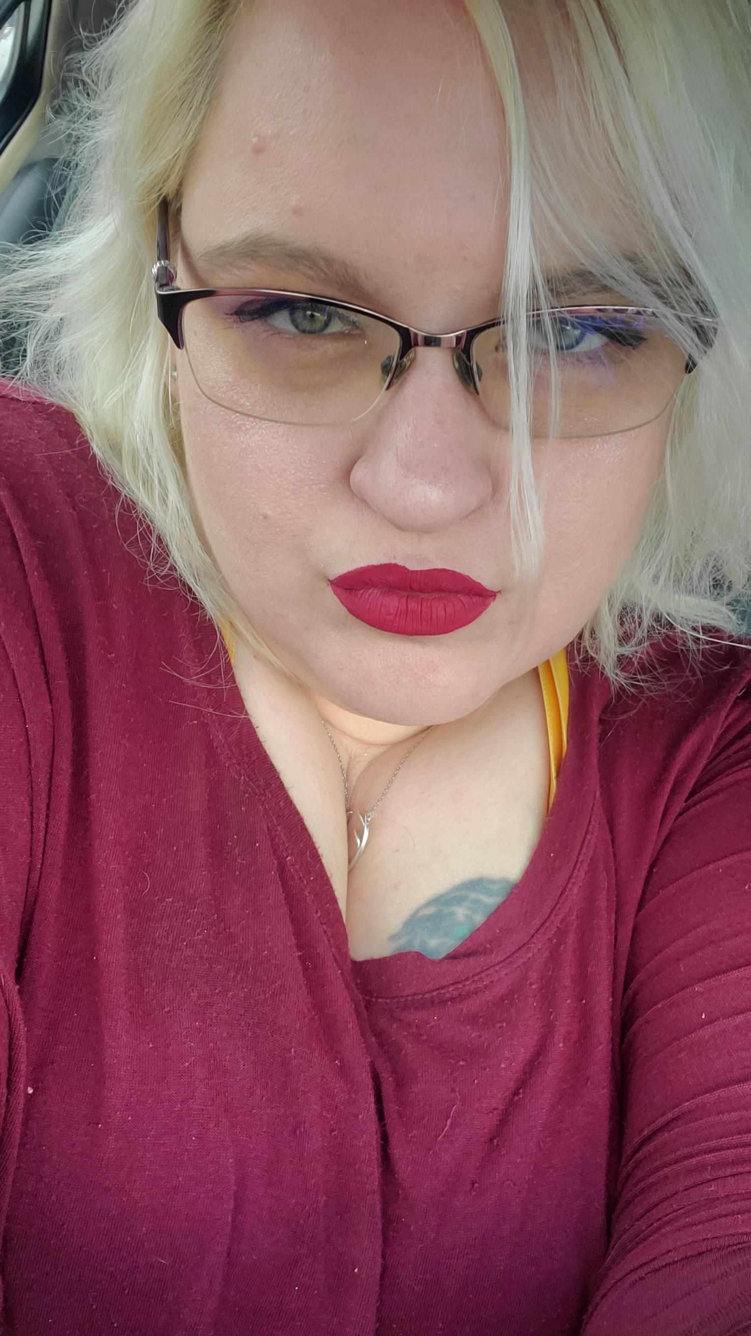 Red lips, they just are something else | Scrolller