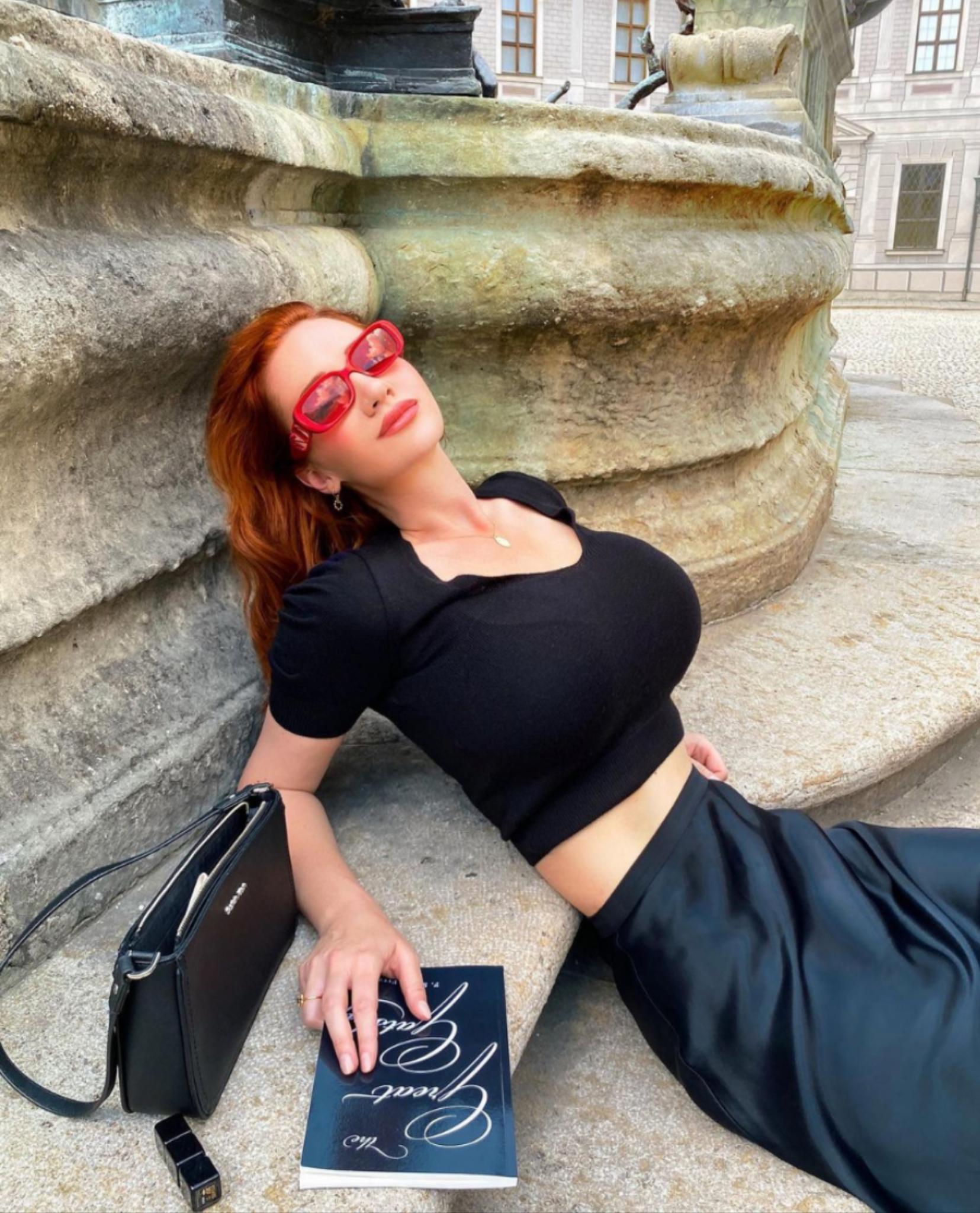 Red shades | Scrolller