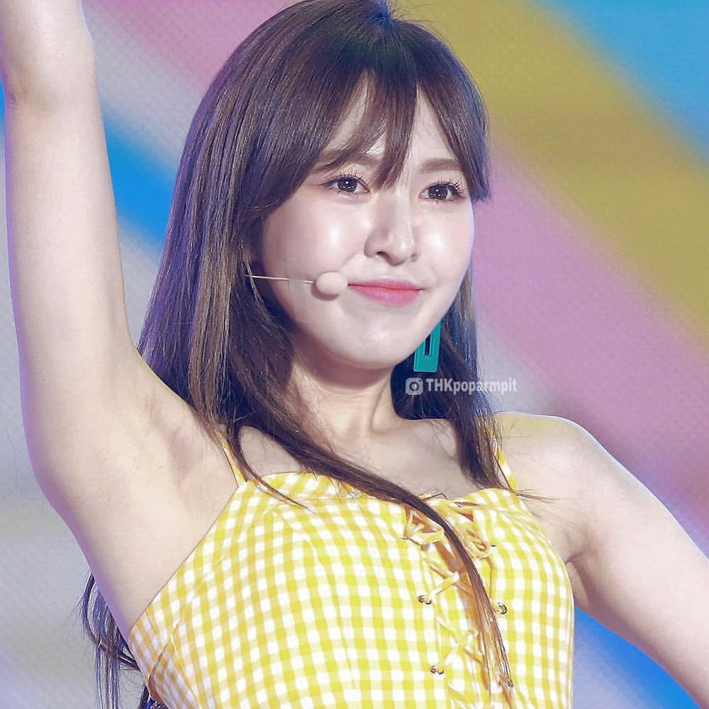 Red Velvet - Wendy | Scrolller