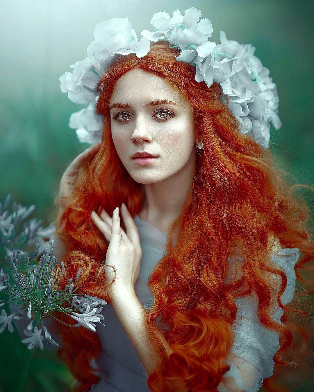 Redhead Scrolller Redhead Scrolller