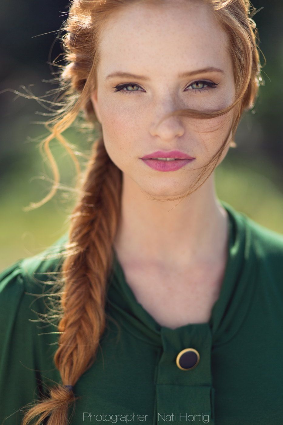 Redhead Beauty Scrolller
