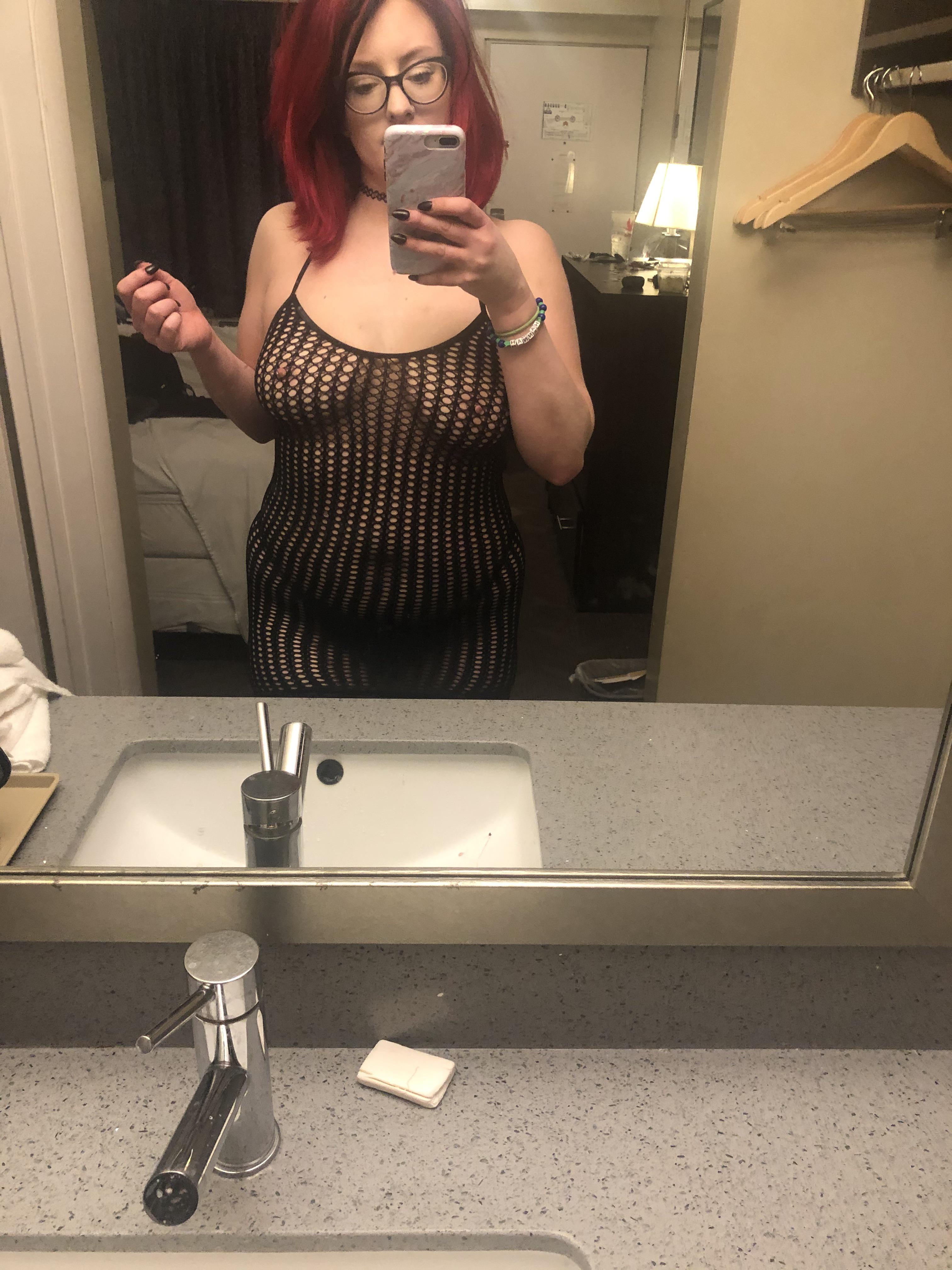 Redhead MILF | Scrolller