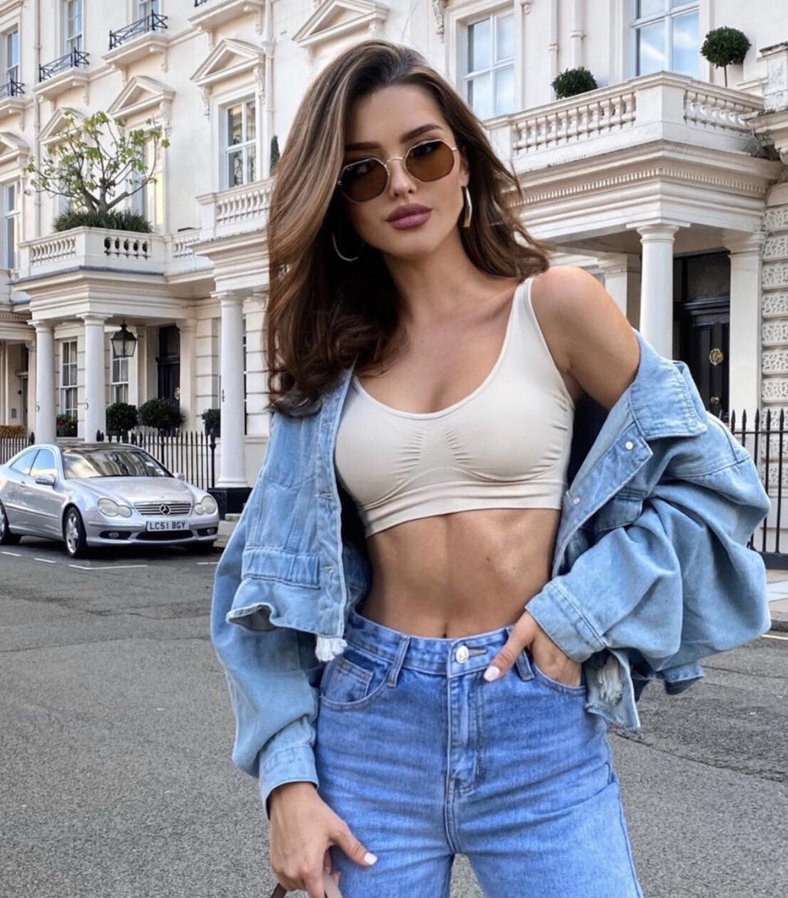 Relaxed Look | Scrolller