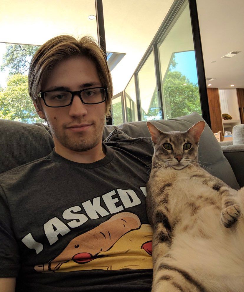 reminder of the edward snowden phase | Scrolller