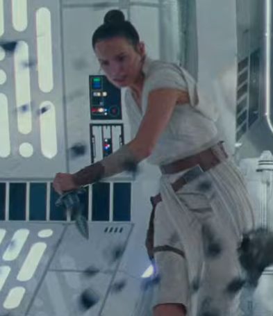 Rey is holding the sith dagger | Scrolller