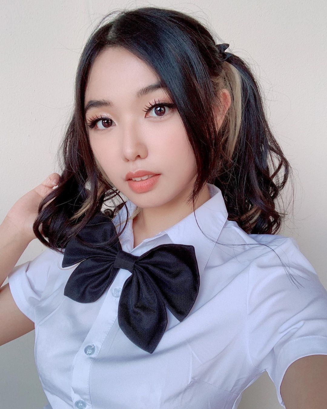 Ribbons and pigtails | Scrolller