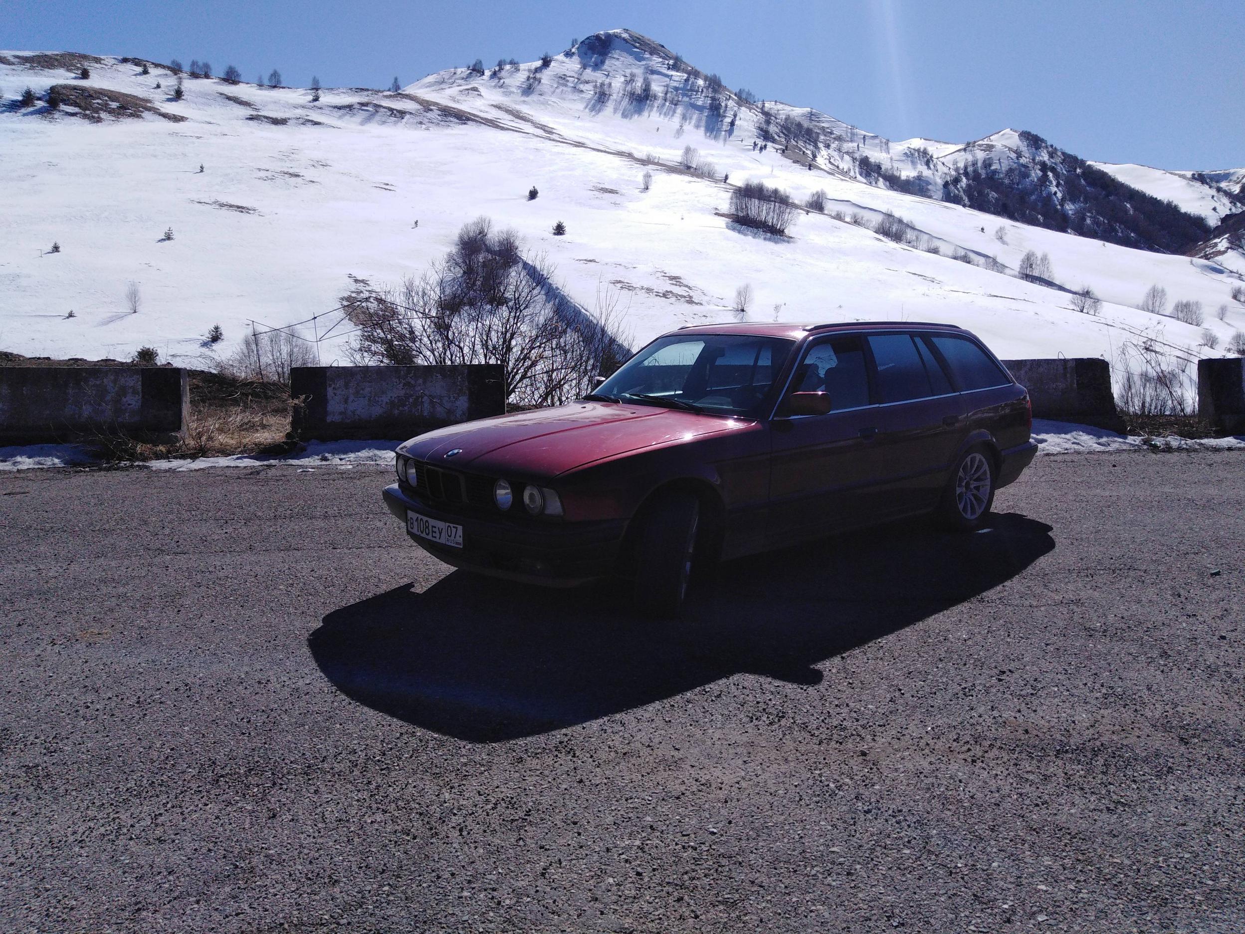 Road to work, on my Touring | Scrolller