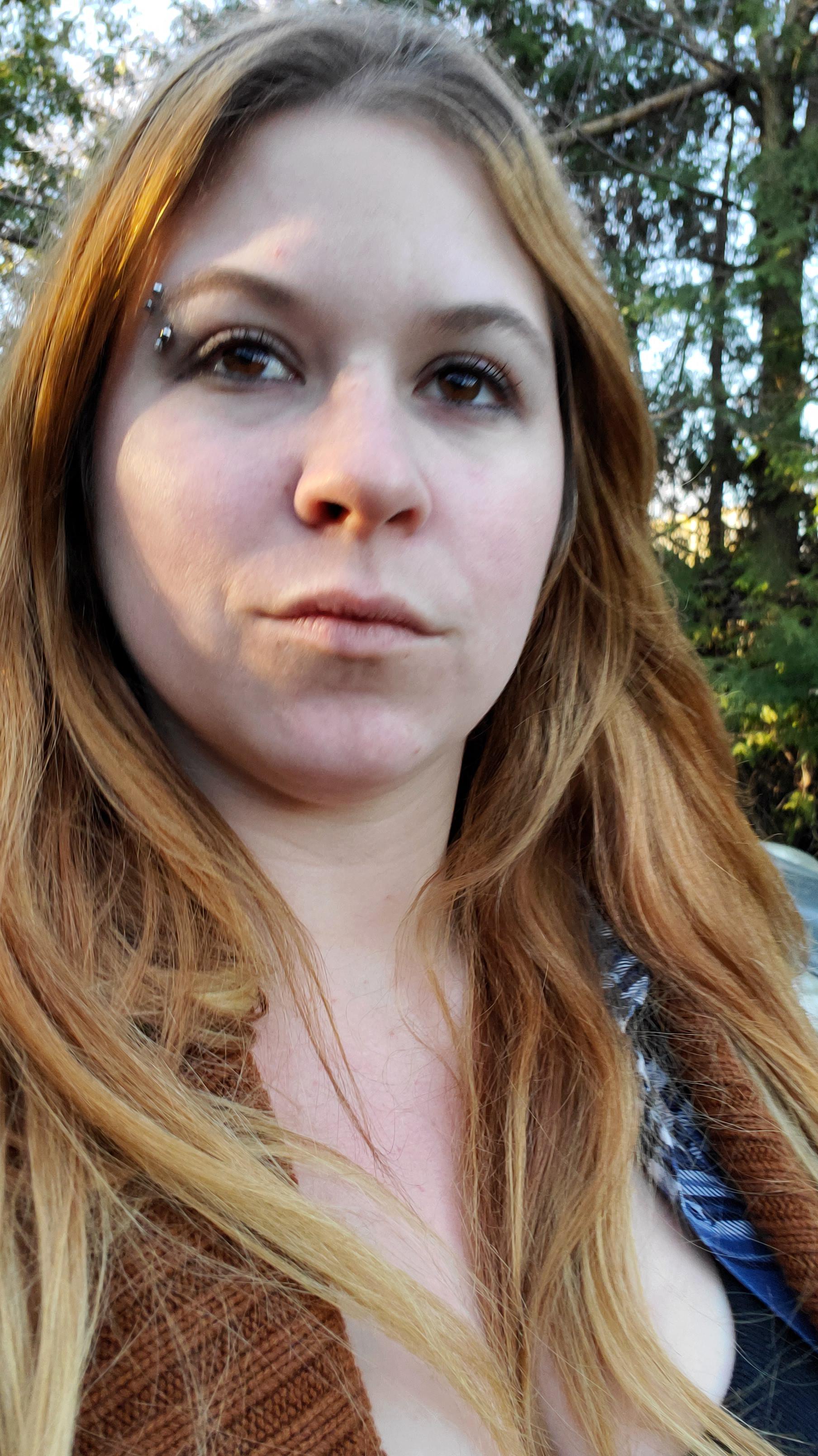 Roaming the yard 😀 loving my natural look | Scrolller